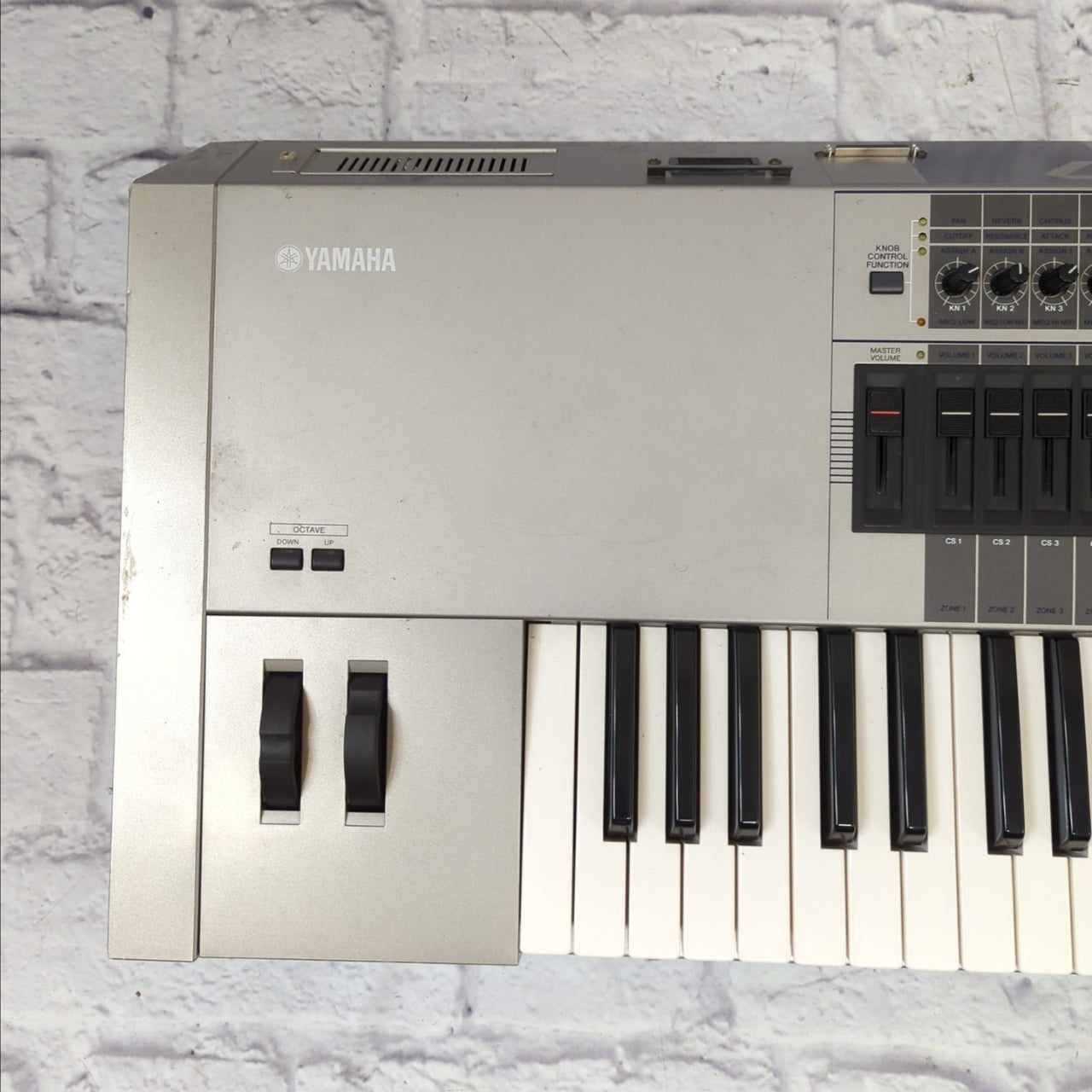 Yamaha Motif 7 Workstation - Evolution Music