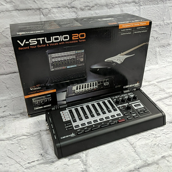 Roland V-Studio 20 USB Interface - Evolution Music