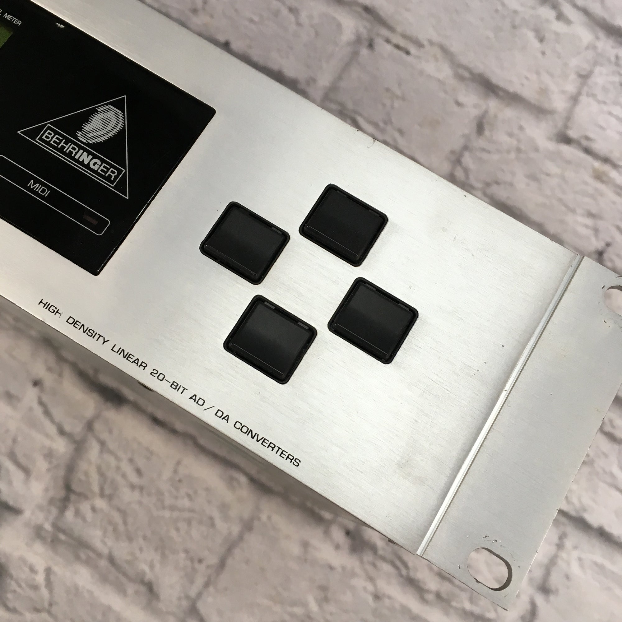 Behringer UltraCurve DSP8000 DSP Mainframe - Evolution Music