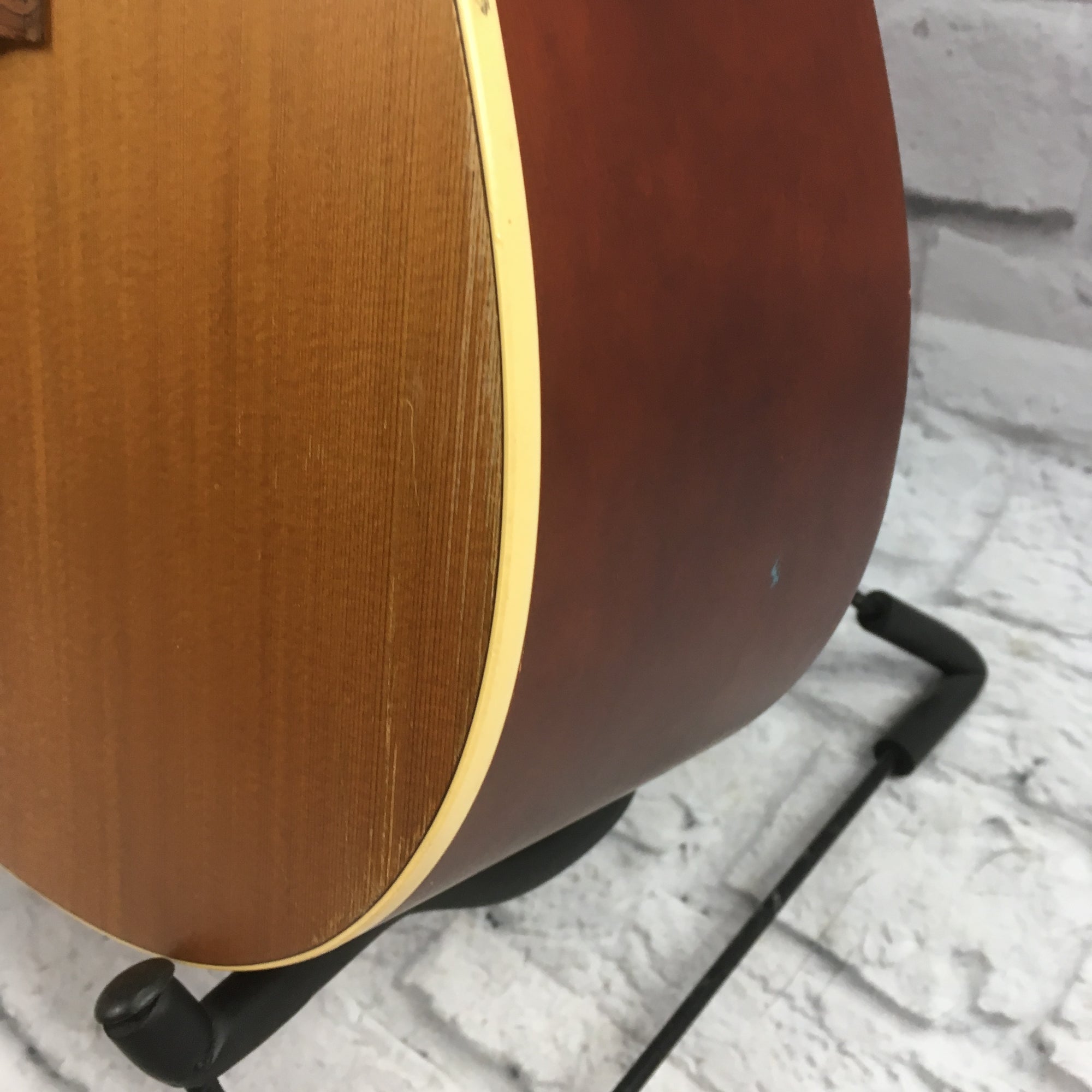 Seagull S12 + Cedar Acoustic Guitar - Evolution Music