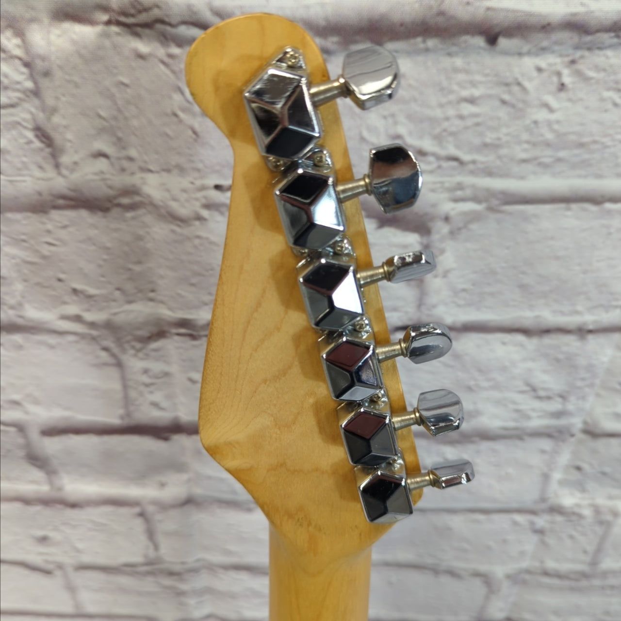 Lotus Strat Copy White 1980s Electric Guitar - Evolution Music