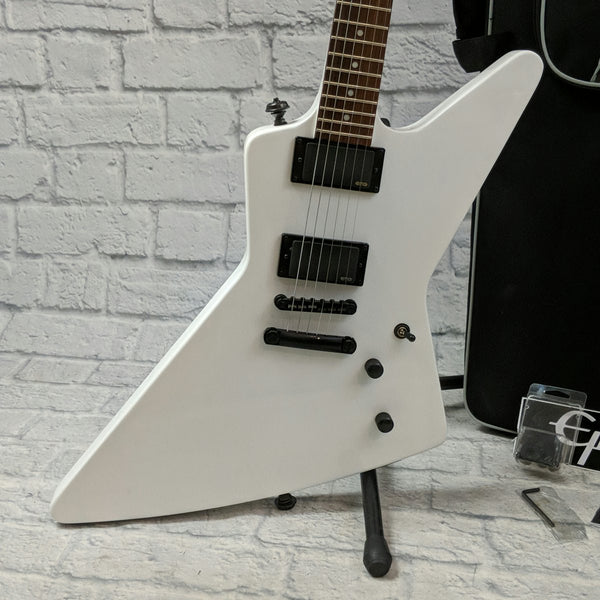 Epiphone 1984 Explorer EMG with Case 2019 Model - Evolution Music