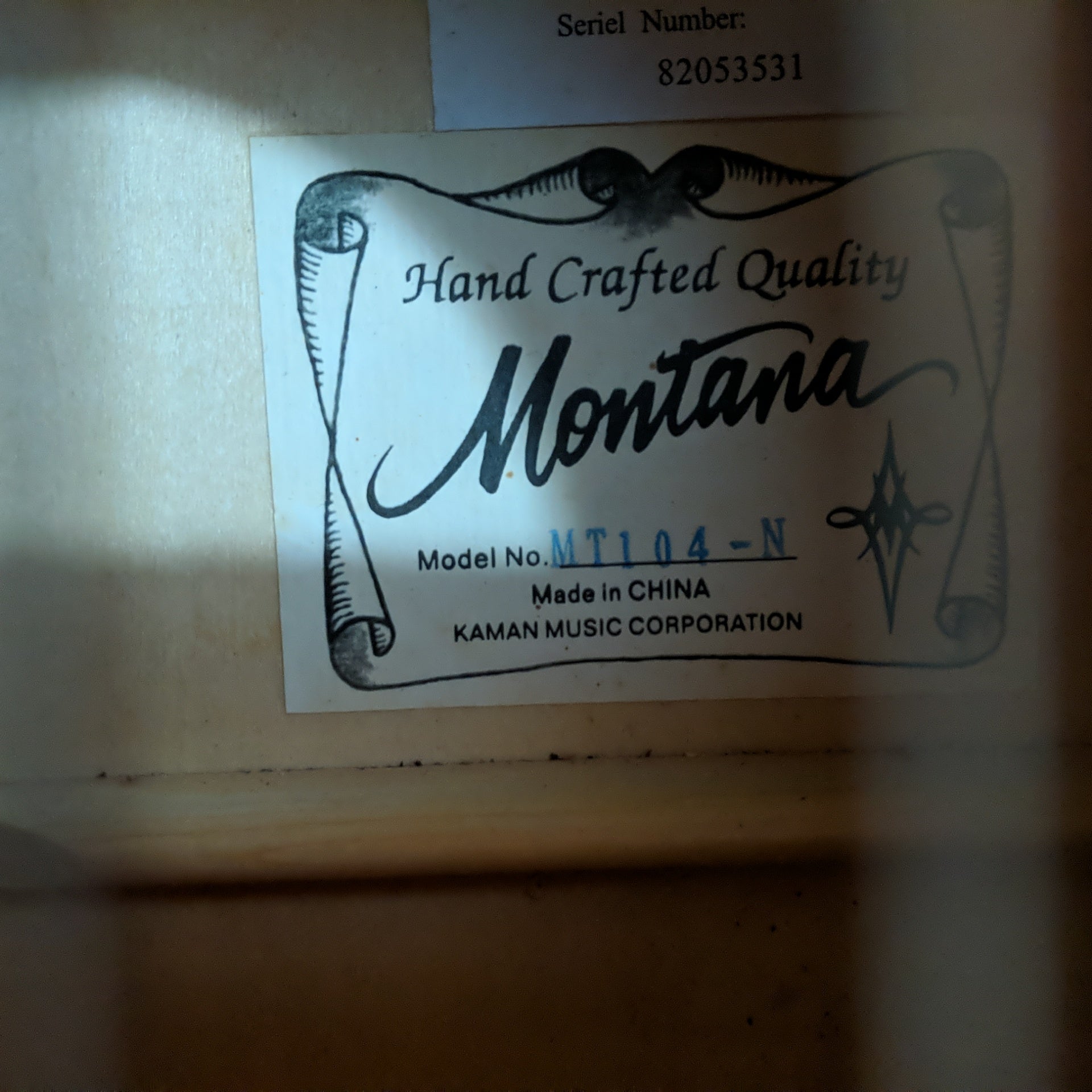 Montana MT104-N Standard Dreadnought Acoustic Guitar - Evolution Music