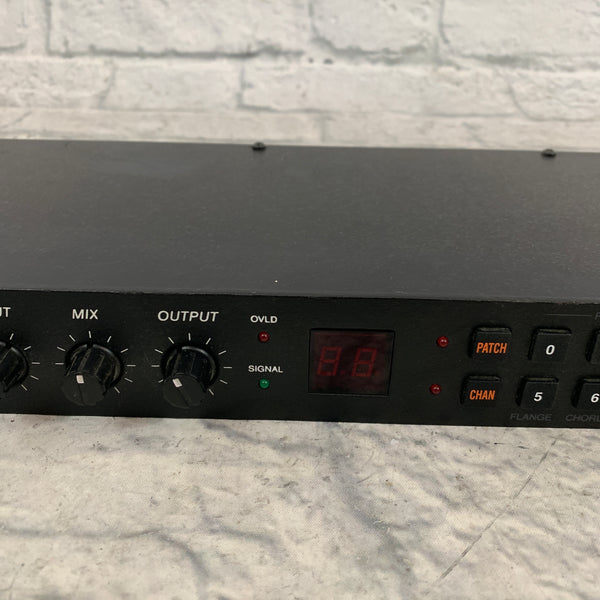 Vintage 1980s Alesis Midiverb II Digital Effects Processor - Evolution ...