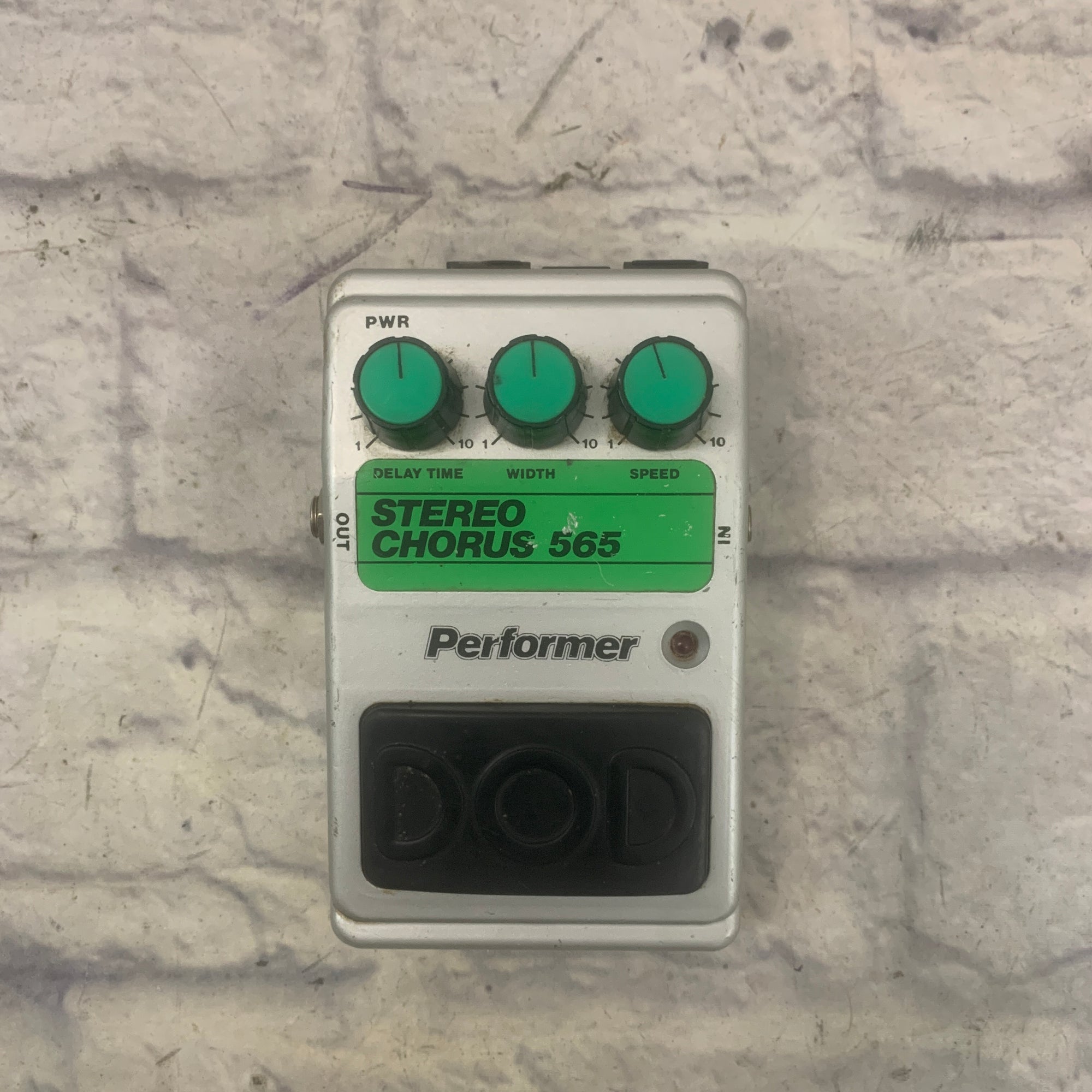 DOD Stereo Chorus 565 Chorus Pedal - Evolution Music