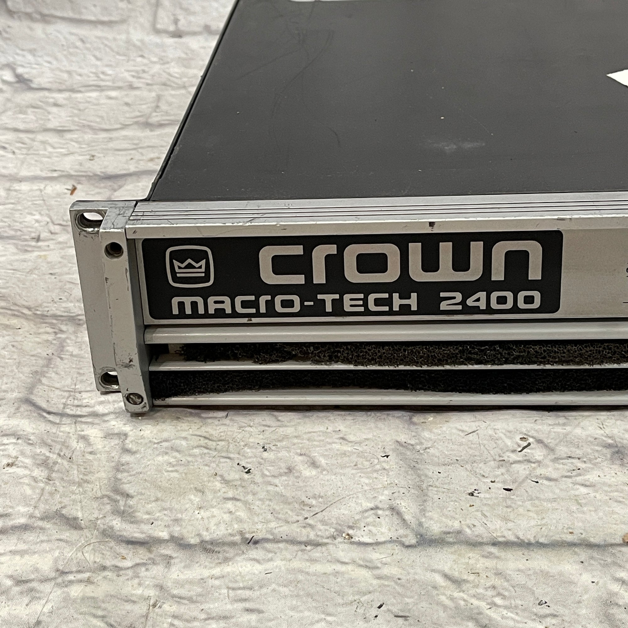 Crown Macro-Tech 2400 Power Amp - Evolution Music