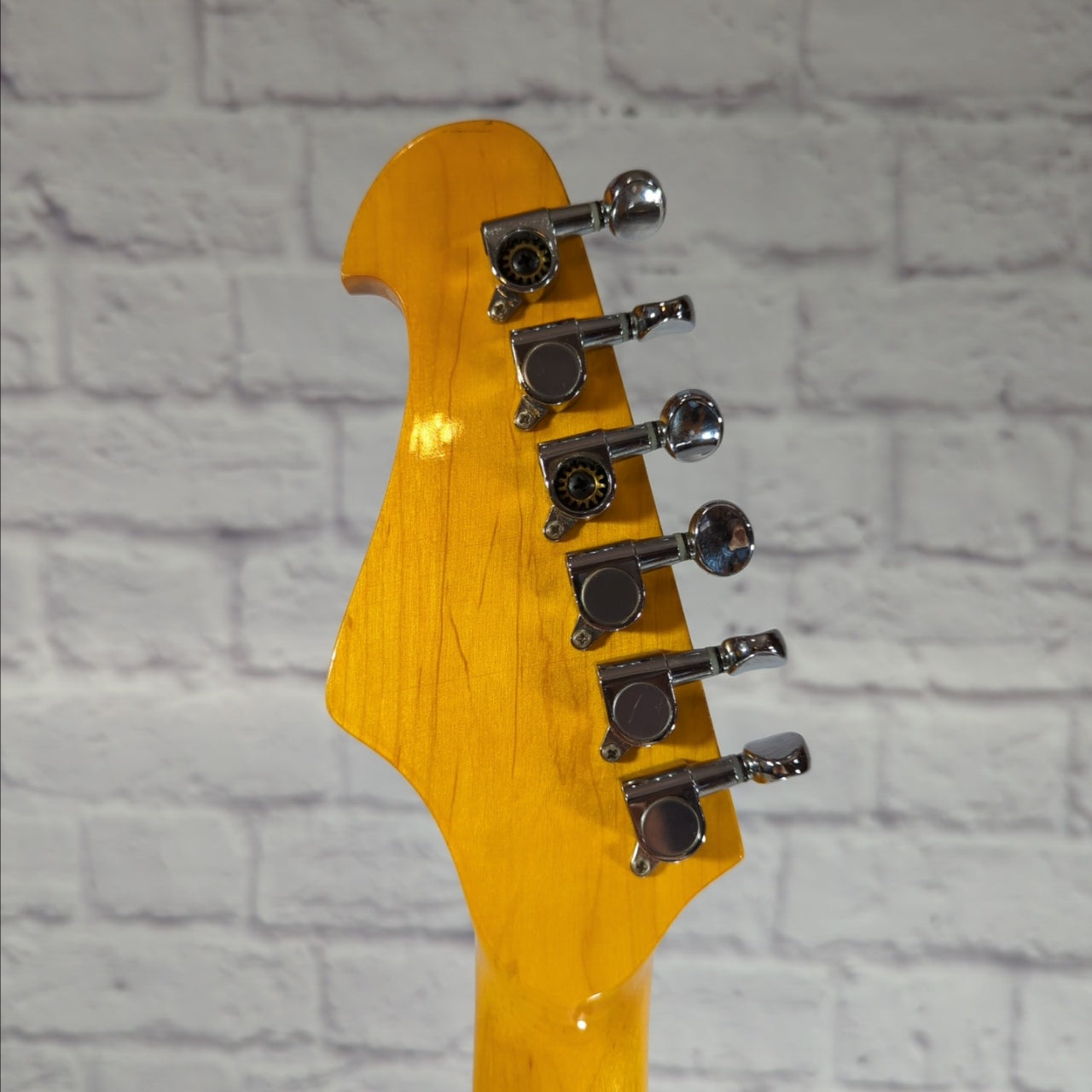 Spectrum Strat Style Sunburst Electric Guitar - no output - Evolution Music