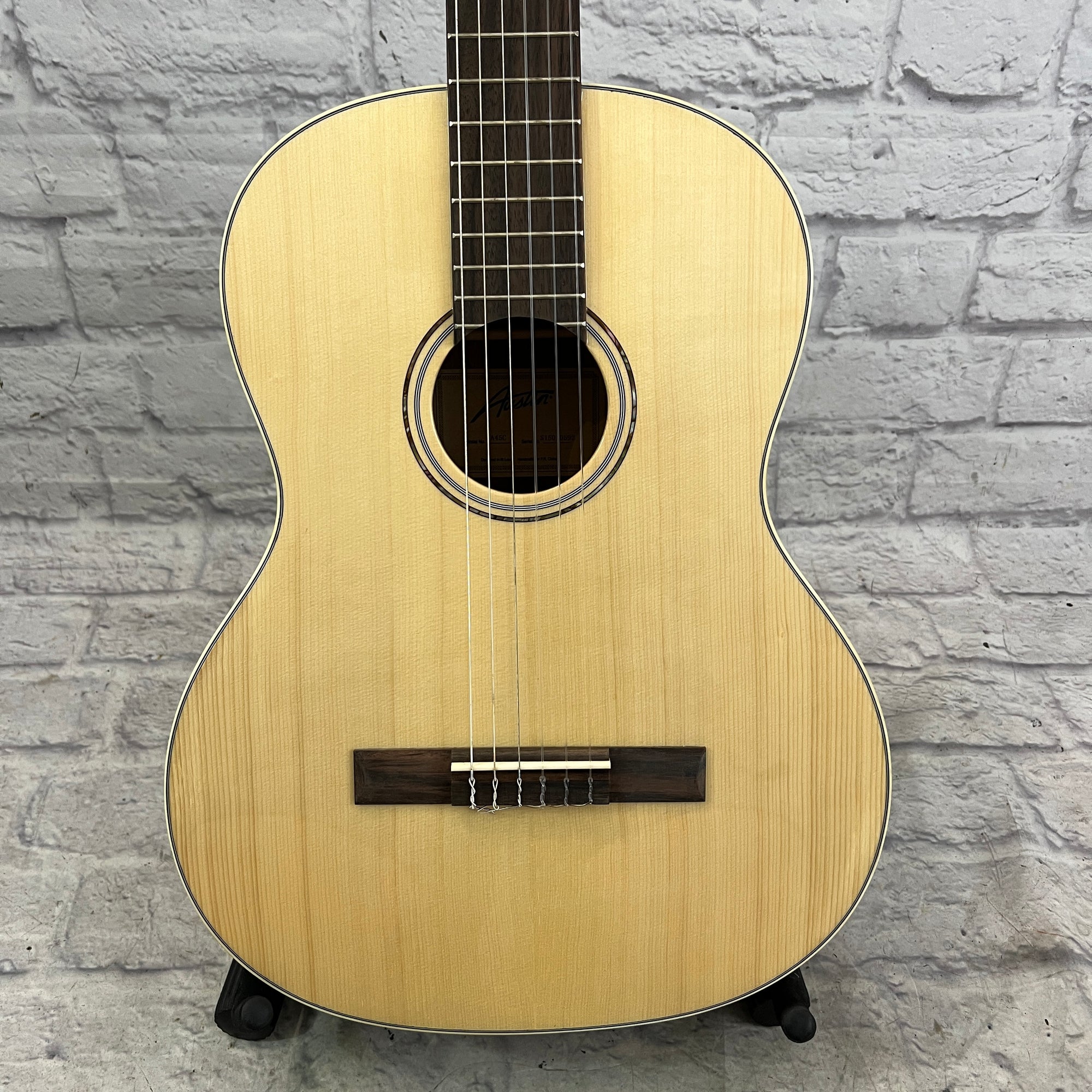 Austin AC340N Classical Acoustic Guitar - Evolution Music