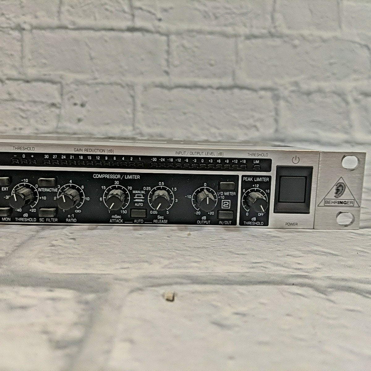 Behringer Composer Pro MDX2200 Dynamics Processor - Evolution Music