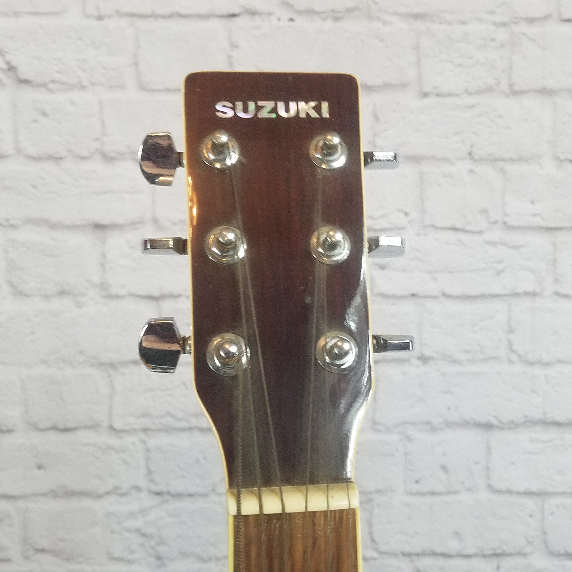 Suzuki SDG-30 Dreadnought Acoustic Guitar - Evolution Music