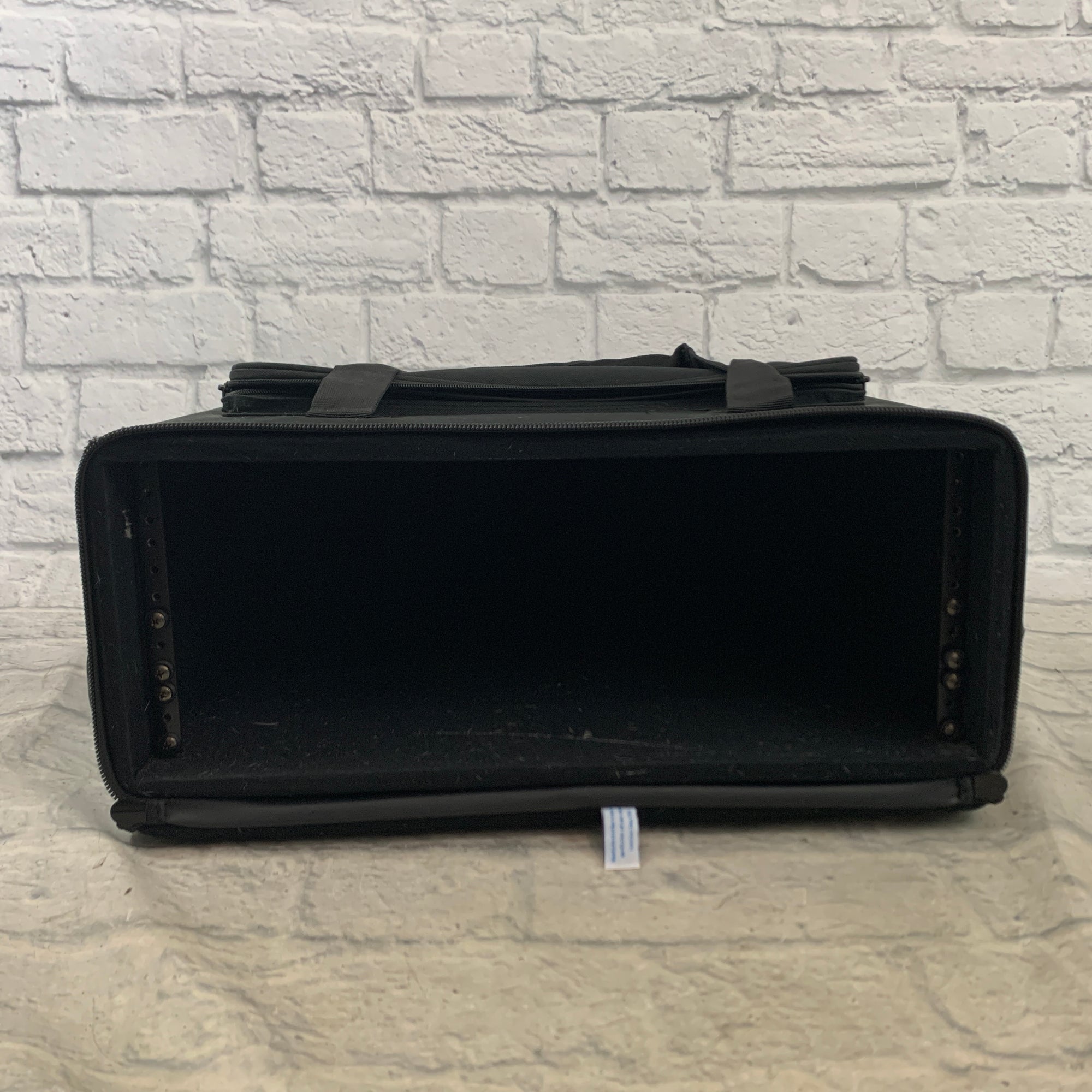 Gator 4 Space Rack Case - Evolution Music