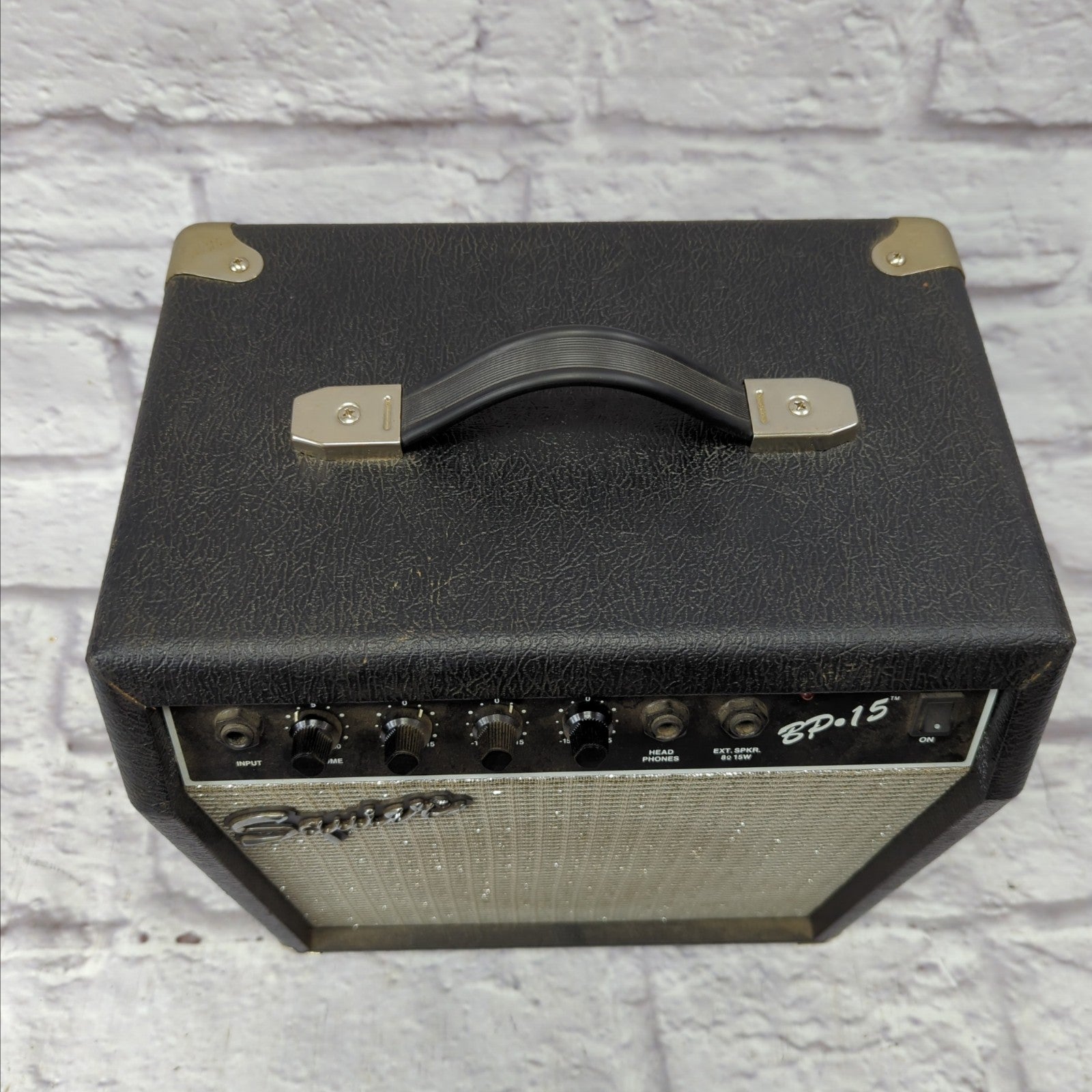 Squier BP-15 Guitar Combo Amp - Evolution Music