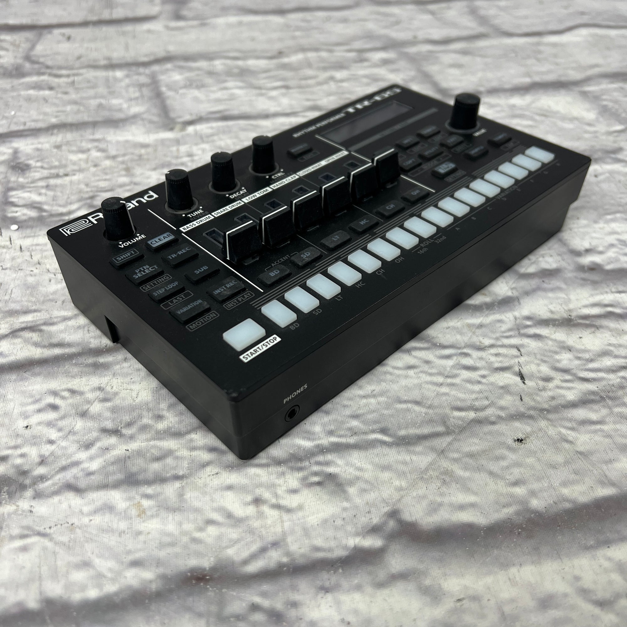 Roland TR-6S Electric Drum Machine - Evolution Music