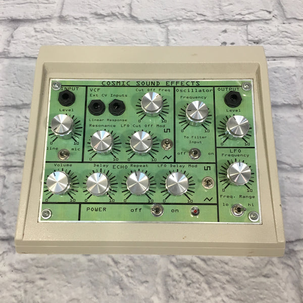 ** Cosmic Sound Effects Echo Rockit Multi FX Unit - Evolution Music