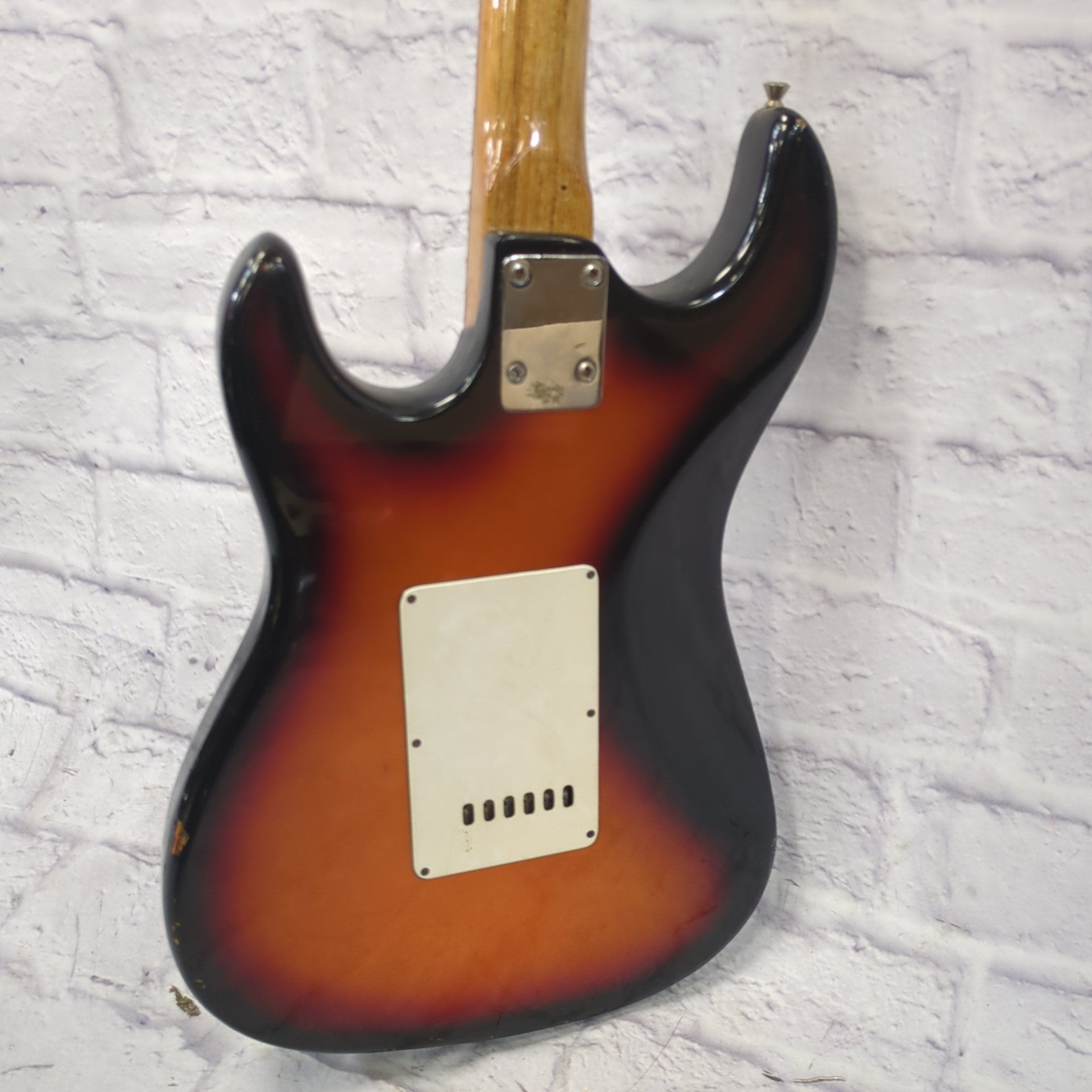 Harmony strat style guitar Electric Guitar - Evolution Music