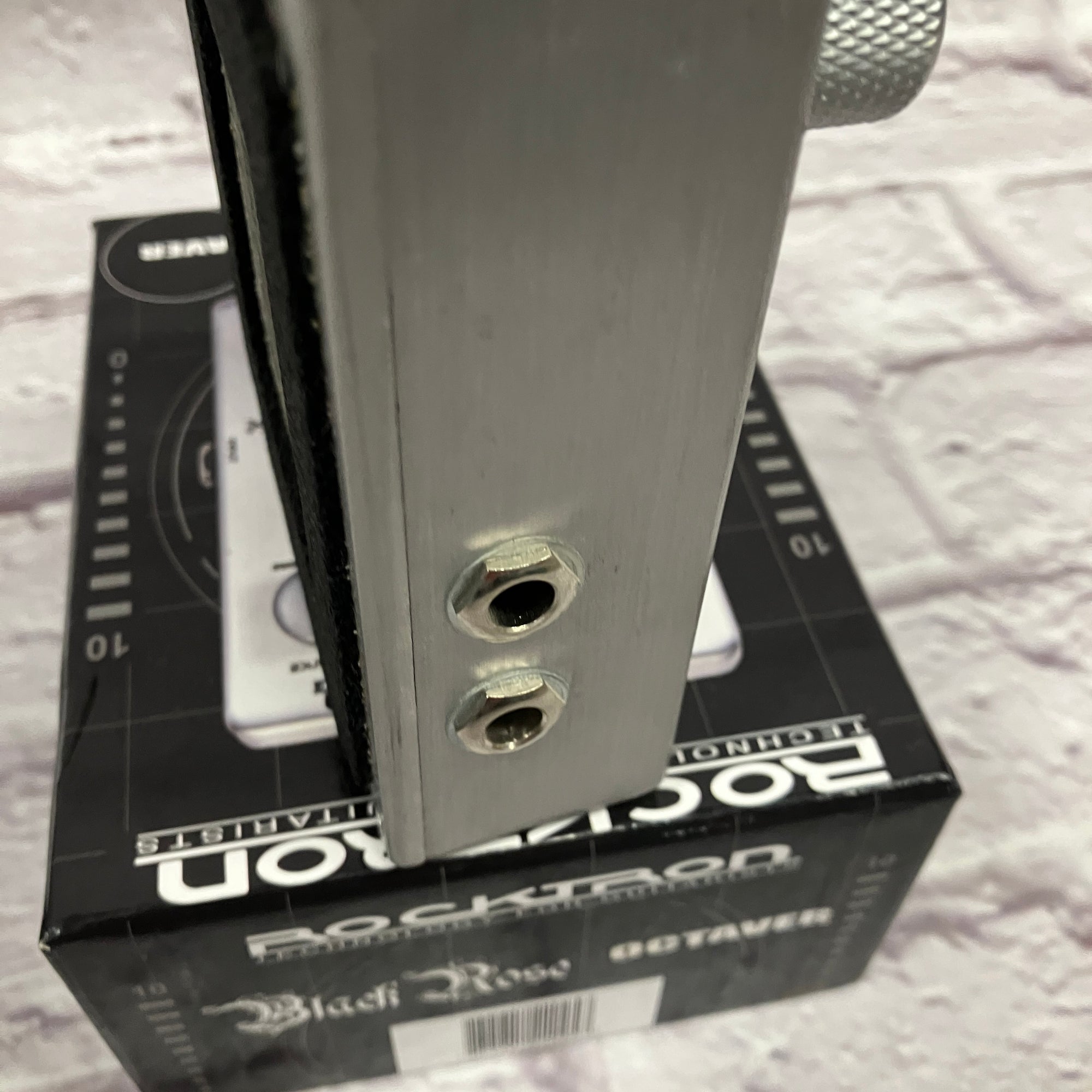 Rocktron Black Rose Octavier Pedal - Evolution Music