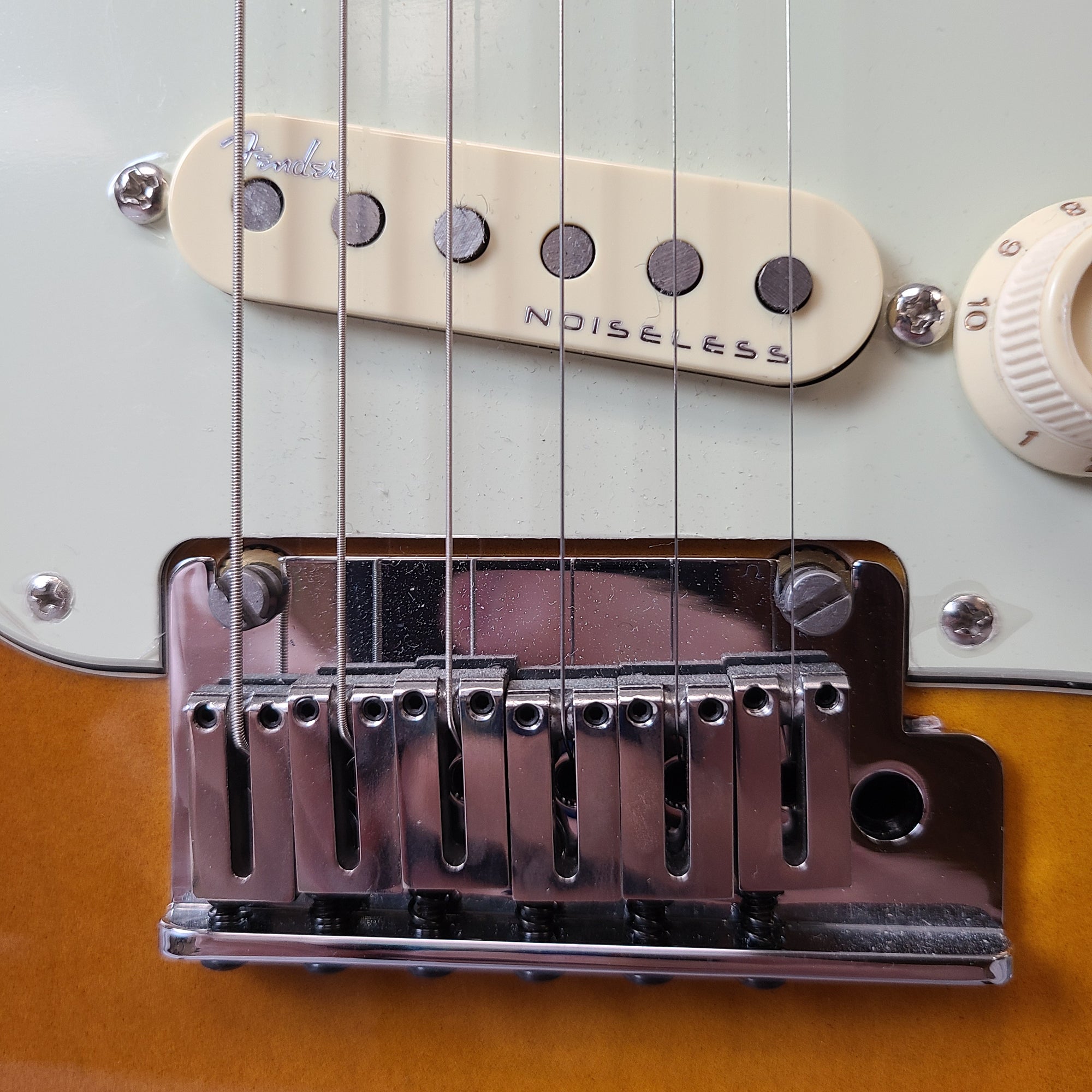 Fender American Ultra Series Stratocaster Electric Guitar - Ultra Burs ...