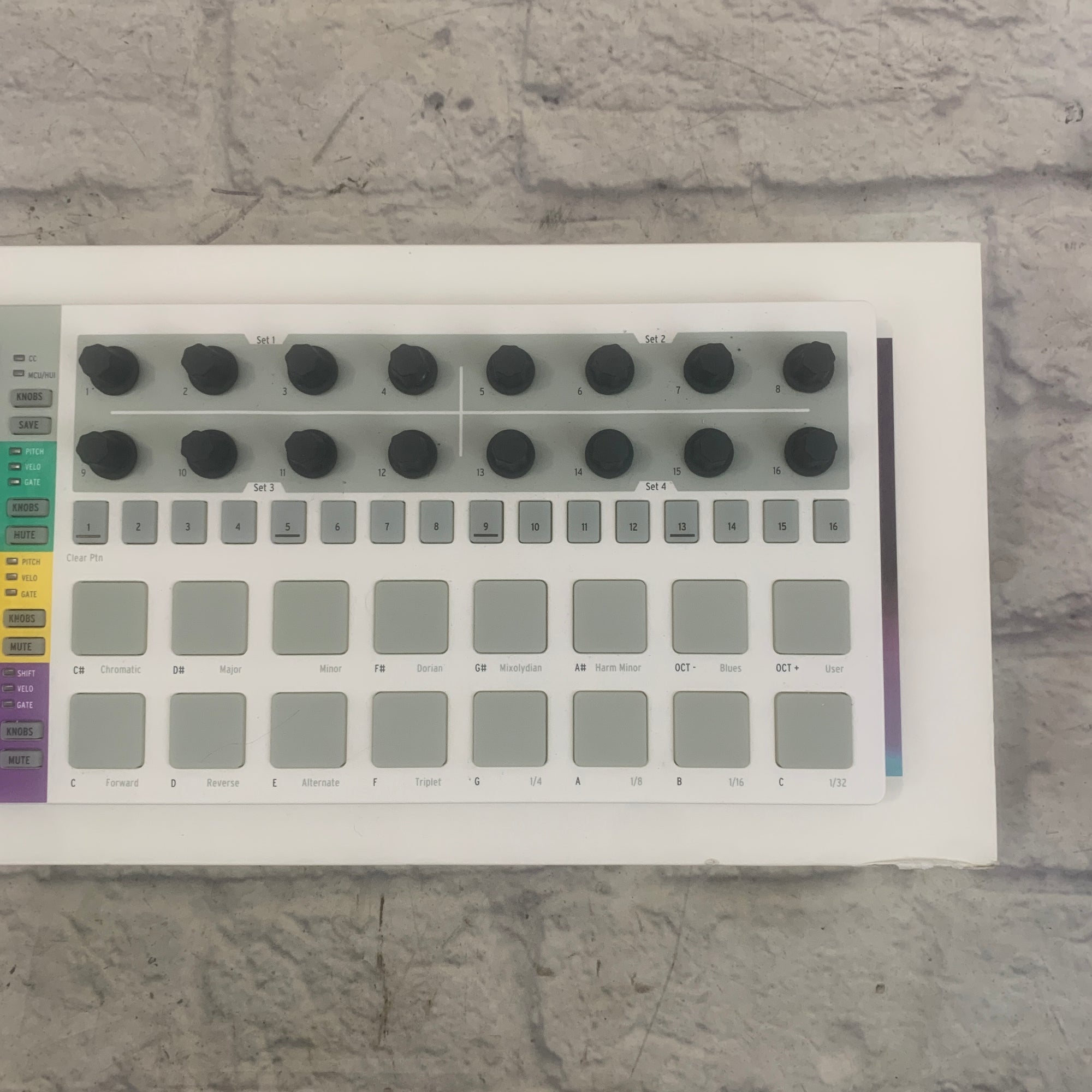 Arturia BEATSTEP Pro Controller & Sequencer - Evolution Music