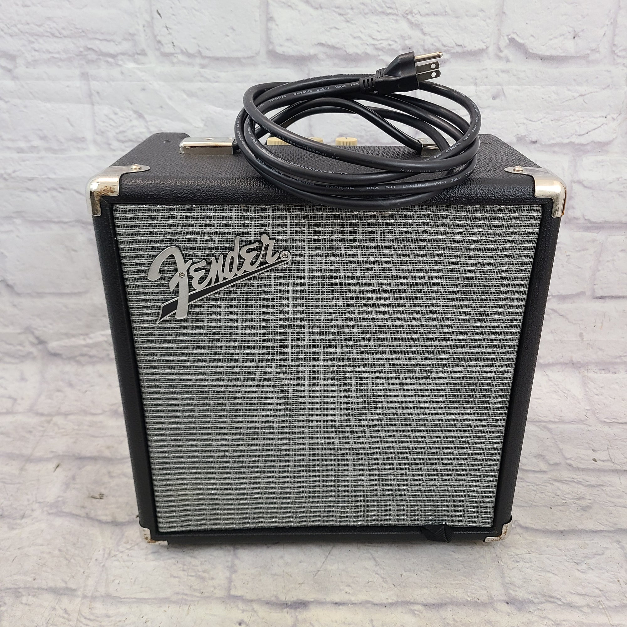 Fender Rumble 15 Bass Guitar Combo Amp - Evolution Music
