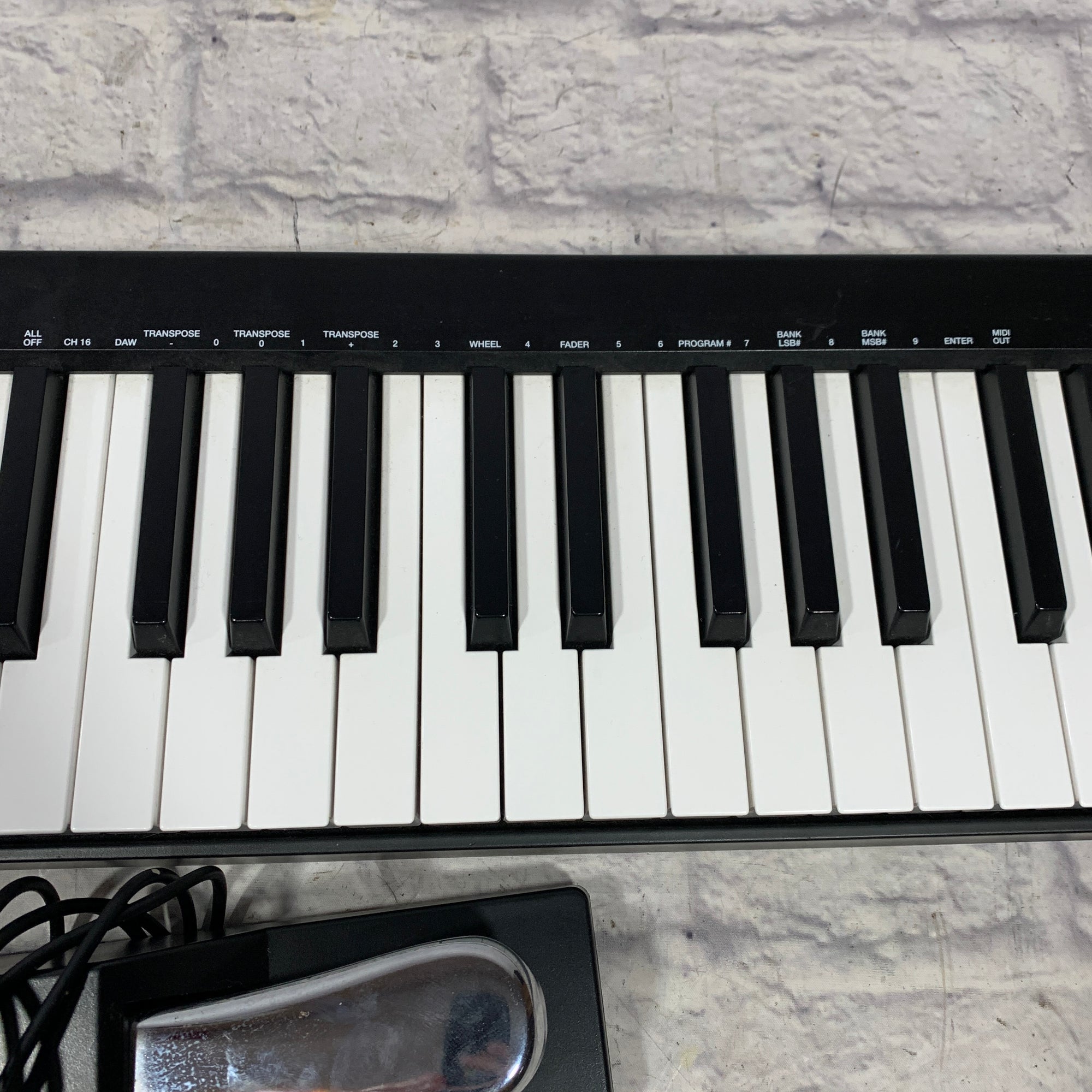 M Audio Keystation MK3 61-Key Midi Keyboard w/ sustain pedal ...