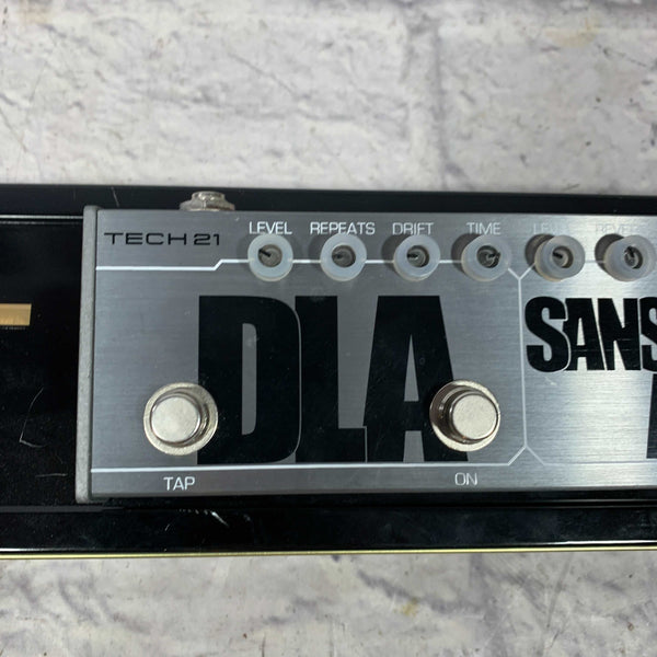 Tech 21 Fly Rig 5 Multi-Effects Pedal - Evolution Music