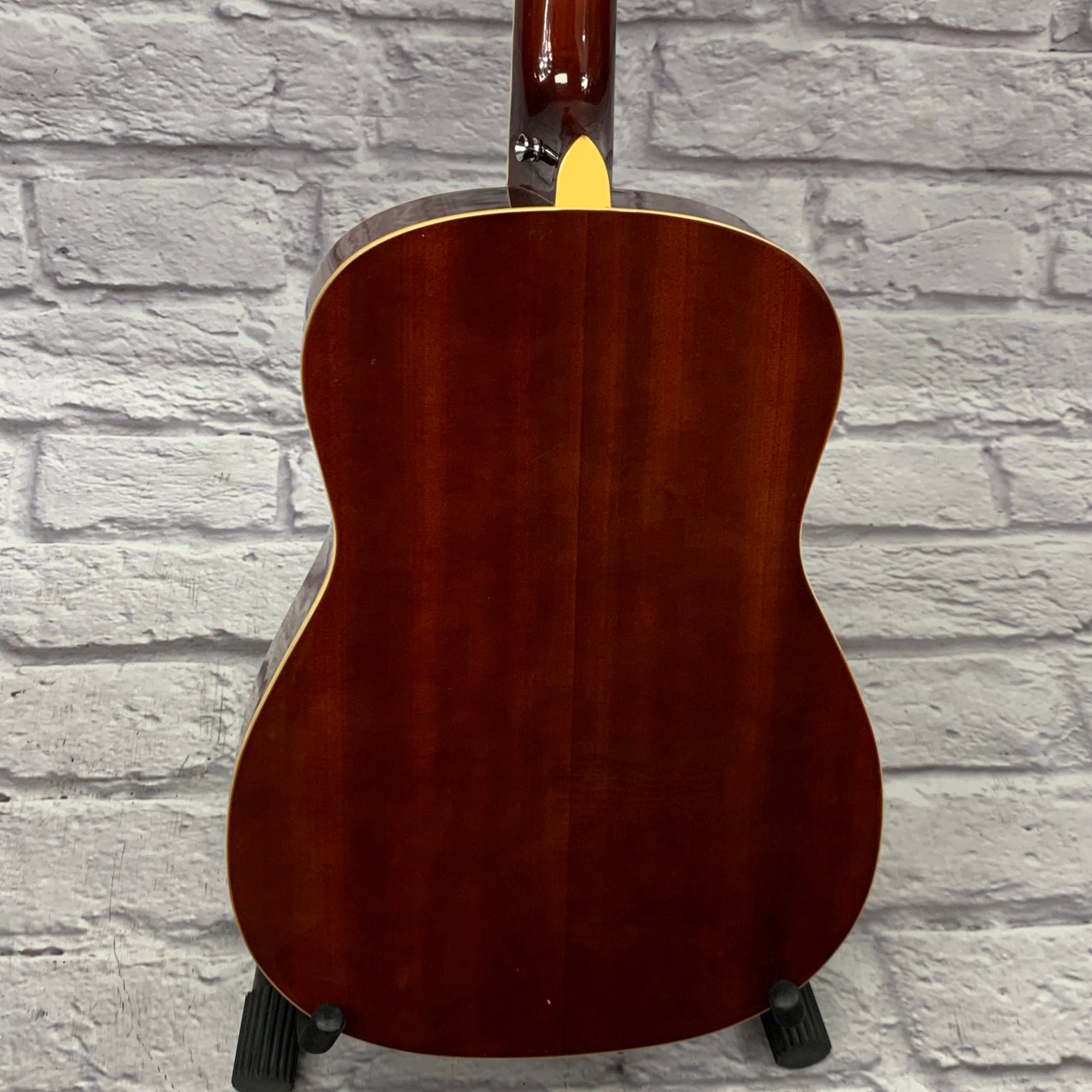 Maestro Macinach Concert Acoustic Guitar w/ Gig Bag - Evolution Music