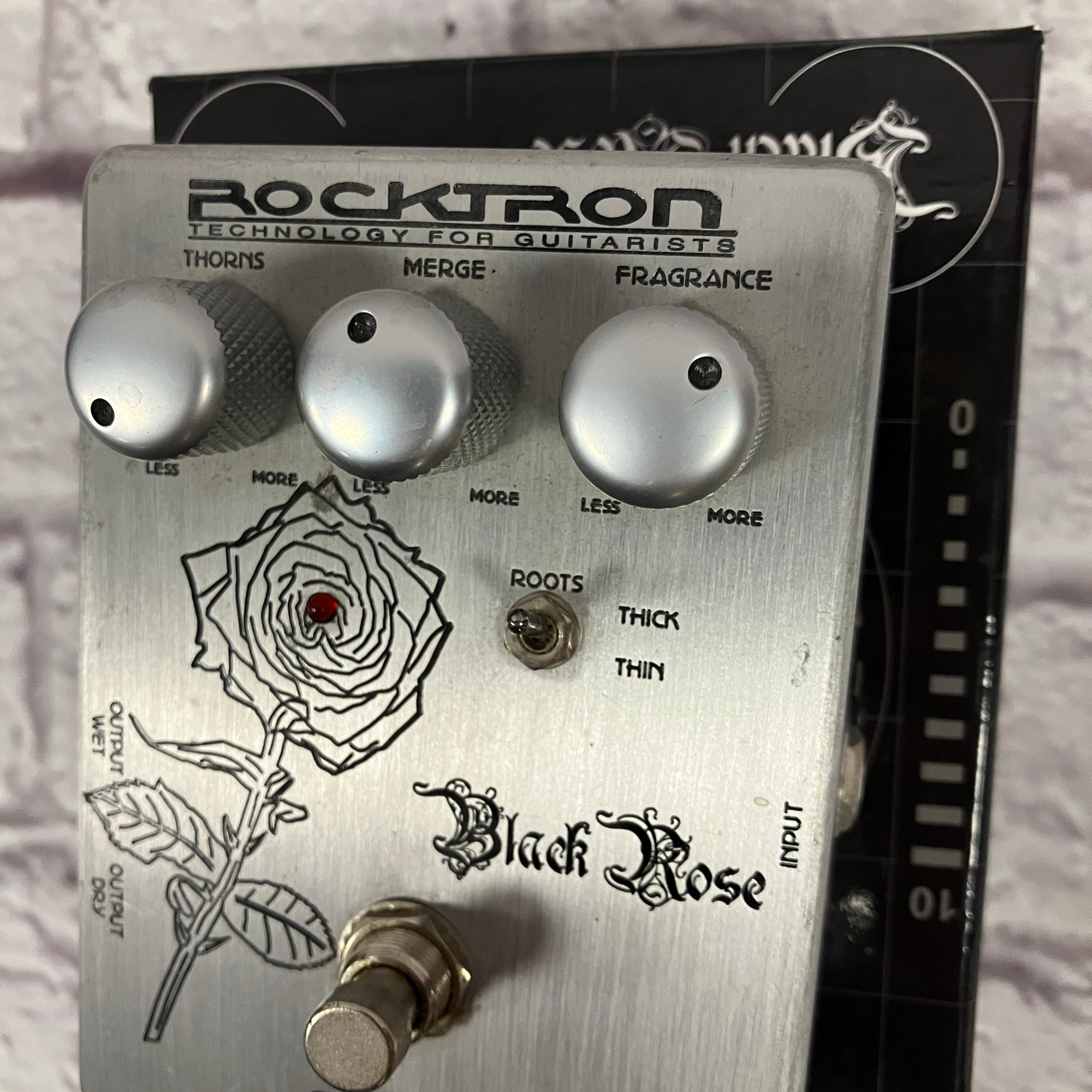 Rocktron Black Rose Octavier Pedal - Evolution Music