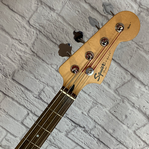 Squier P Bass 4-String Candy Apple Red - Evolution Music