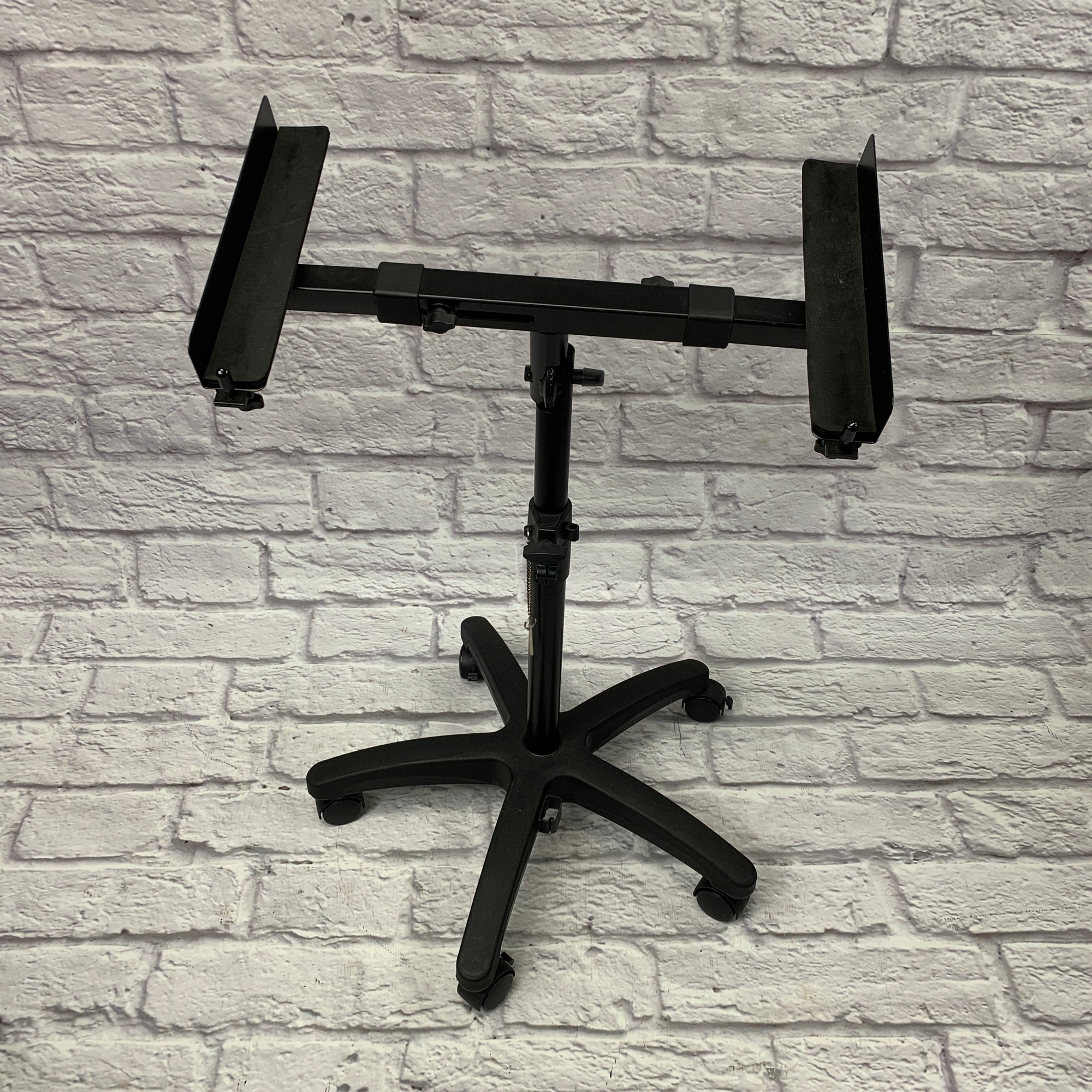 On-Stage Mixer Stand - Evolution Music