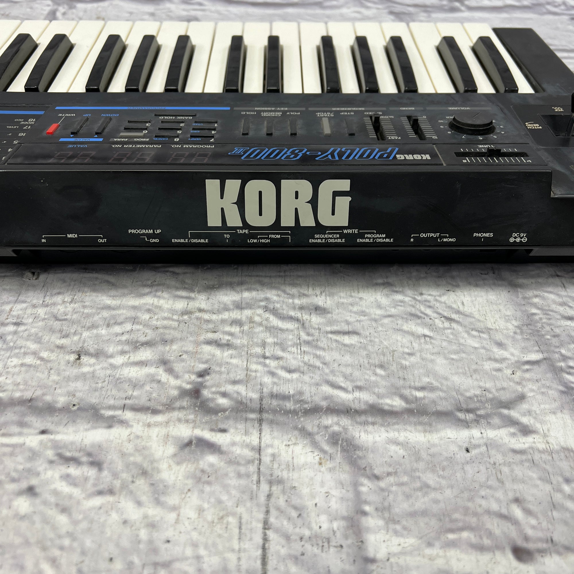 Korg Poly-800 MK II Synth - Evolution Music