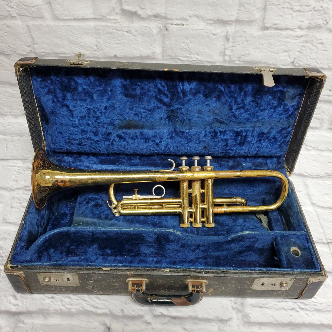 Bundy Trumpet with Case - Evolution Music