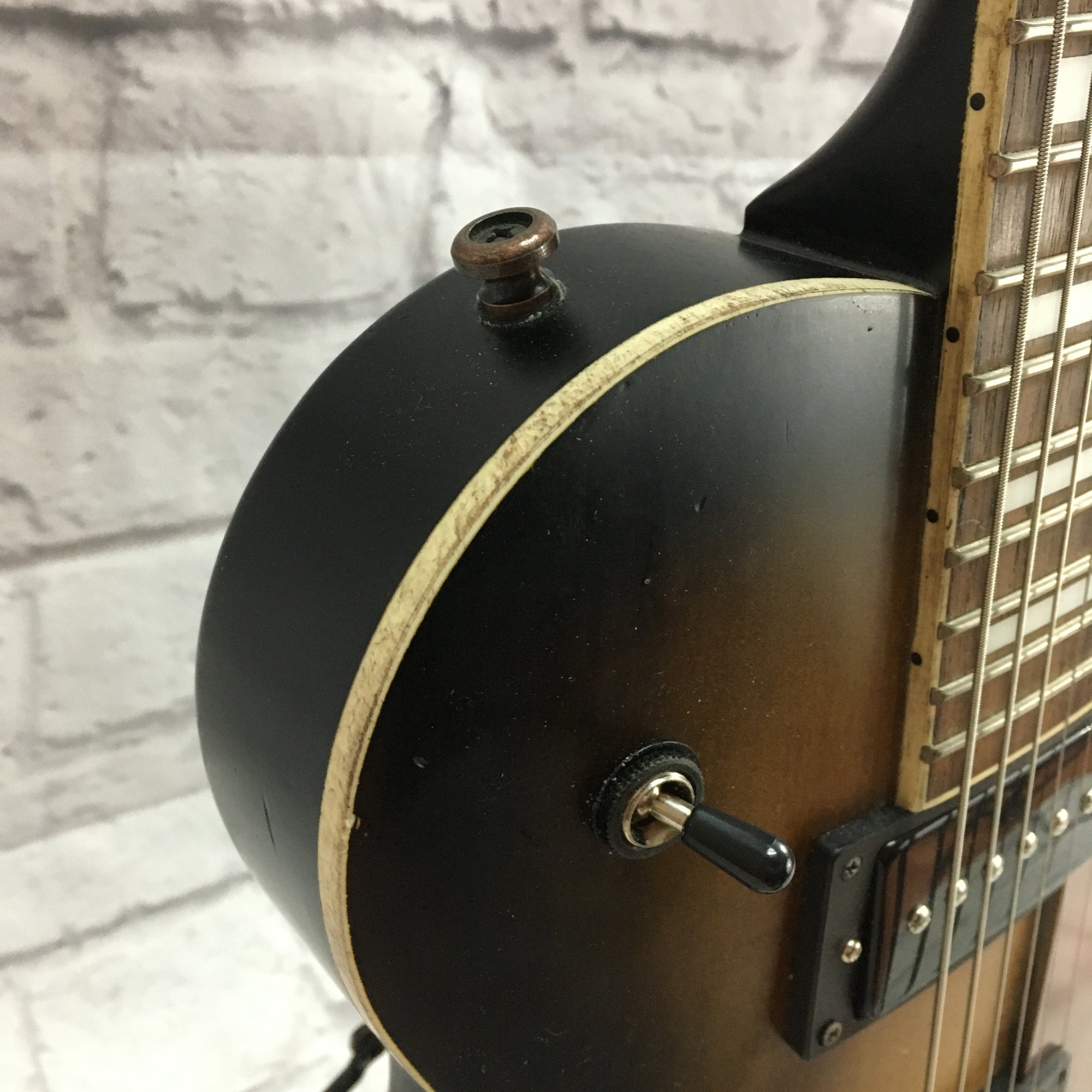 Axl Badwater LP Style Electric Guitar - Evolution Music