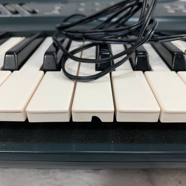 Korg 707 FM Synthesizer - Evolution Music