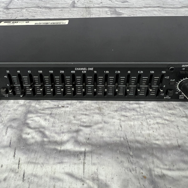 DBX 215 Rack EQ - Evolution Music