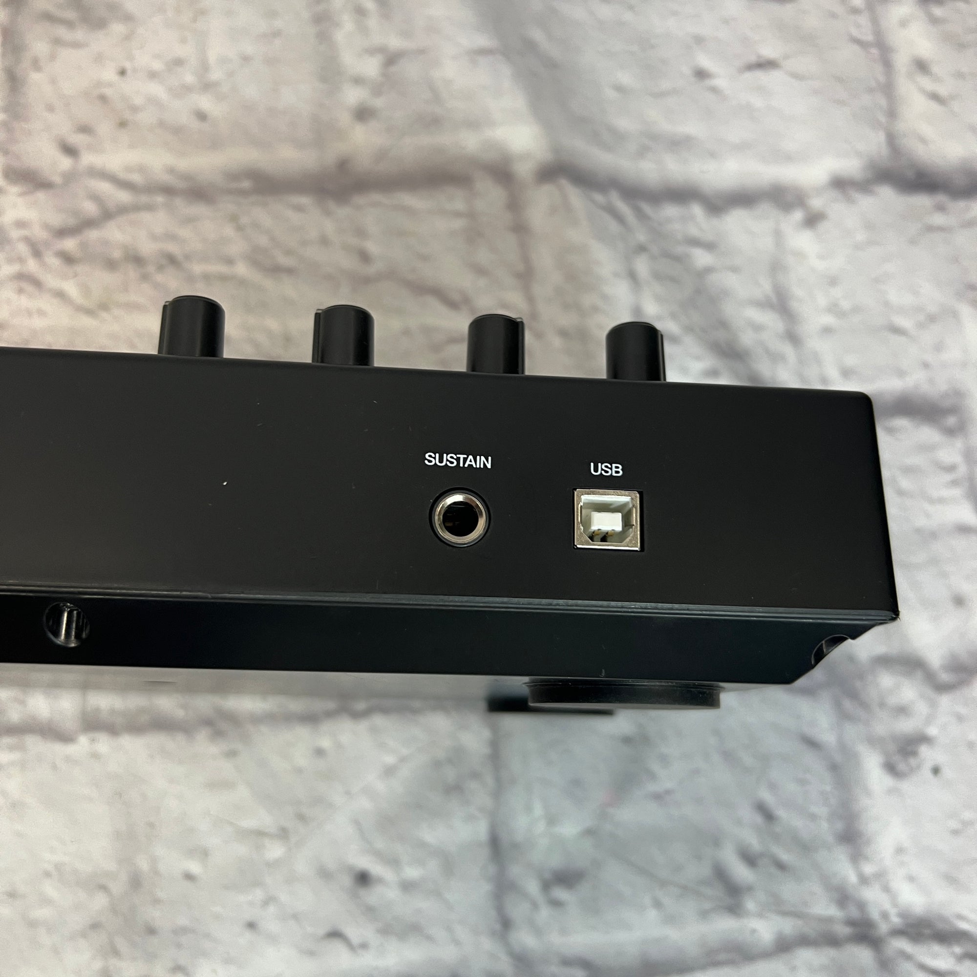 Alesis V49 49-Key USB Midi Controller - Evolution Music