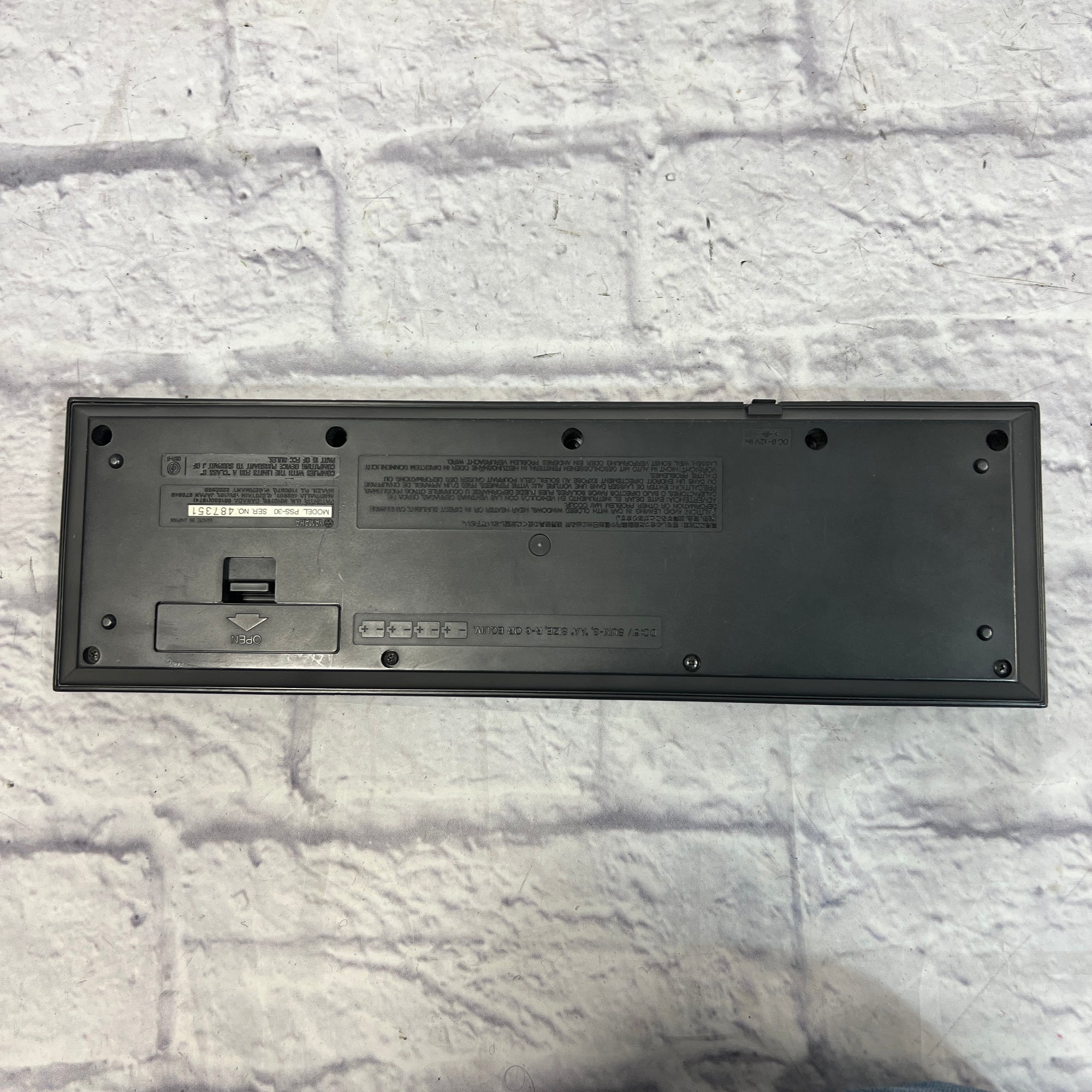 Yamaha Portasound PSS-30 32-Key Mini Keyboard - Evolution Music