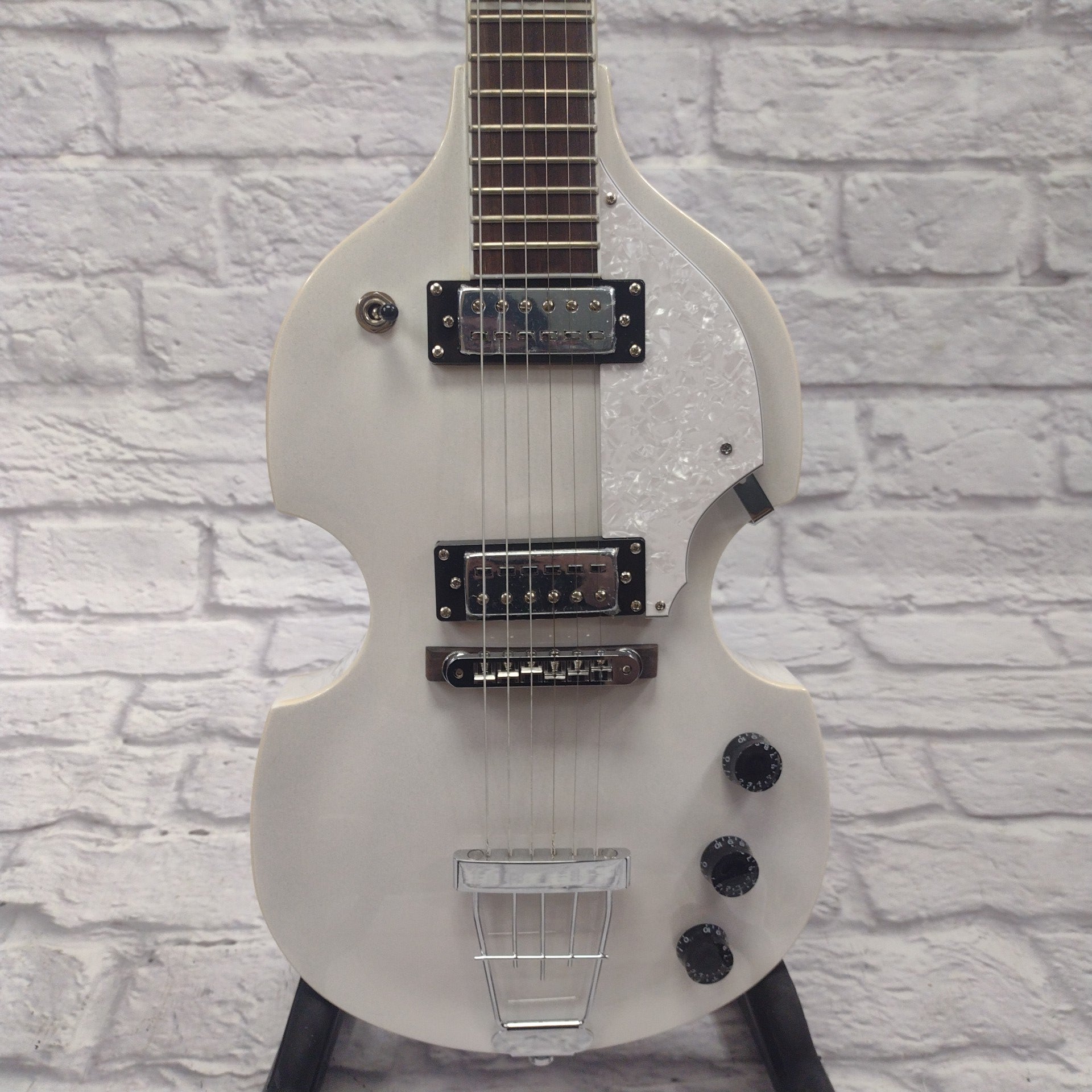Hofner Ignition Violin HI-459-PE-PW Electric Guitar - Evolution Music
