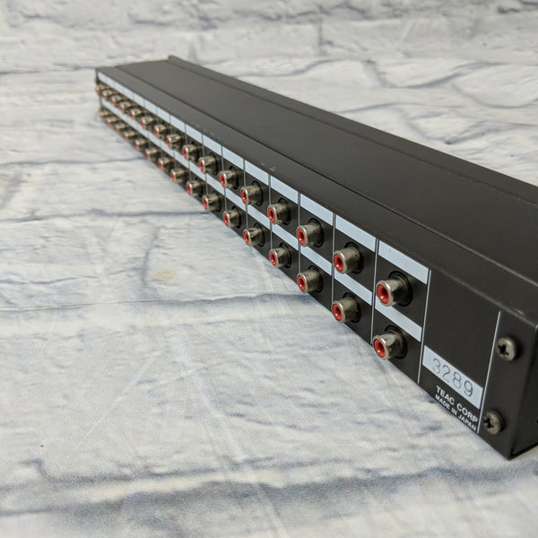 Tascam PB-32H Rack Patchbay - Evolution Music