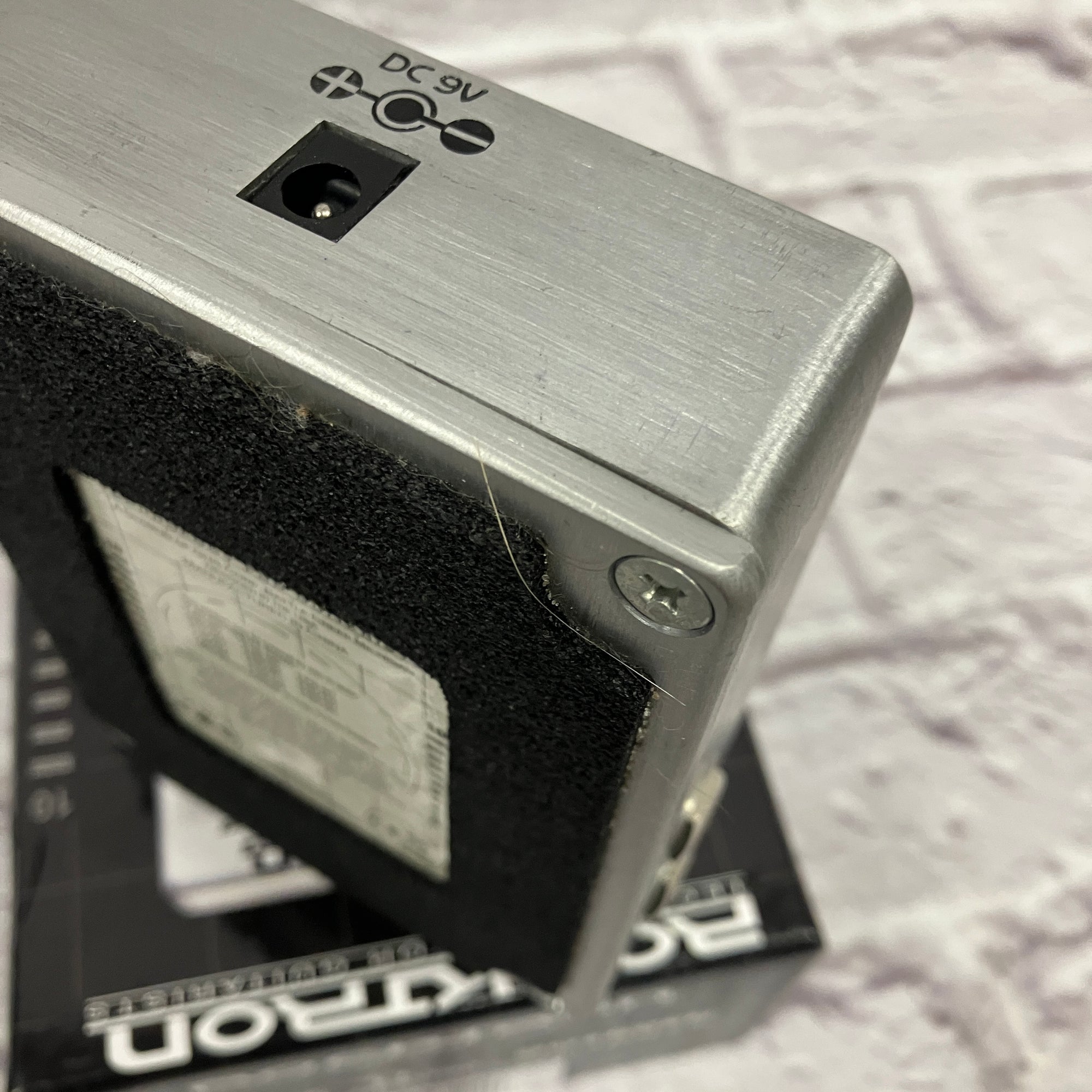 Rocktron Black Rose Octavier Pedal - Evolution Music