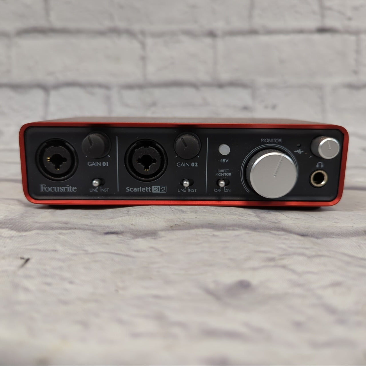 Focusrite 2i2 Audio Interface - Evolution Music