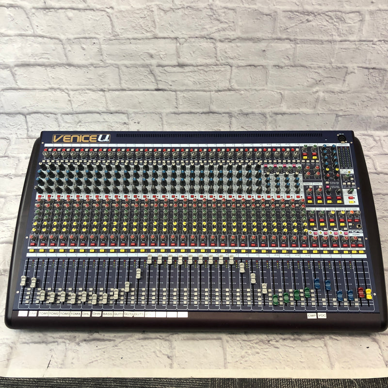 Midas Venice U32 32-Channel Mixing Console / USB Interface - Evolution ...