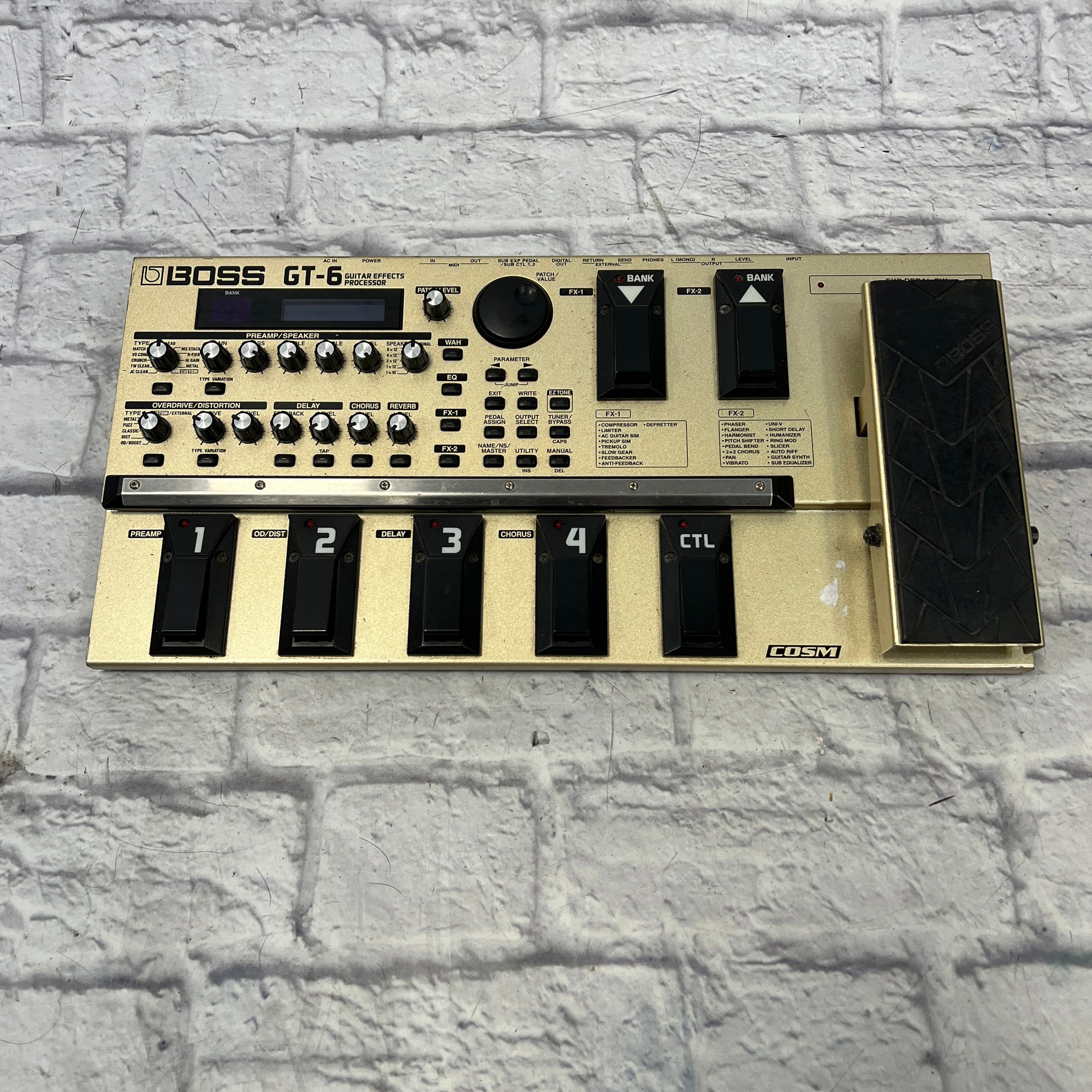 Boss GT-6 Multieffects Pedal with Power Supply - Evolution Music