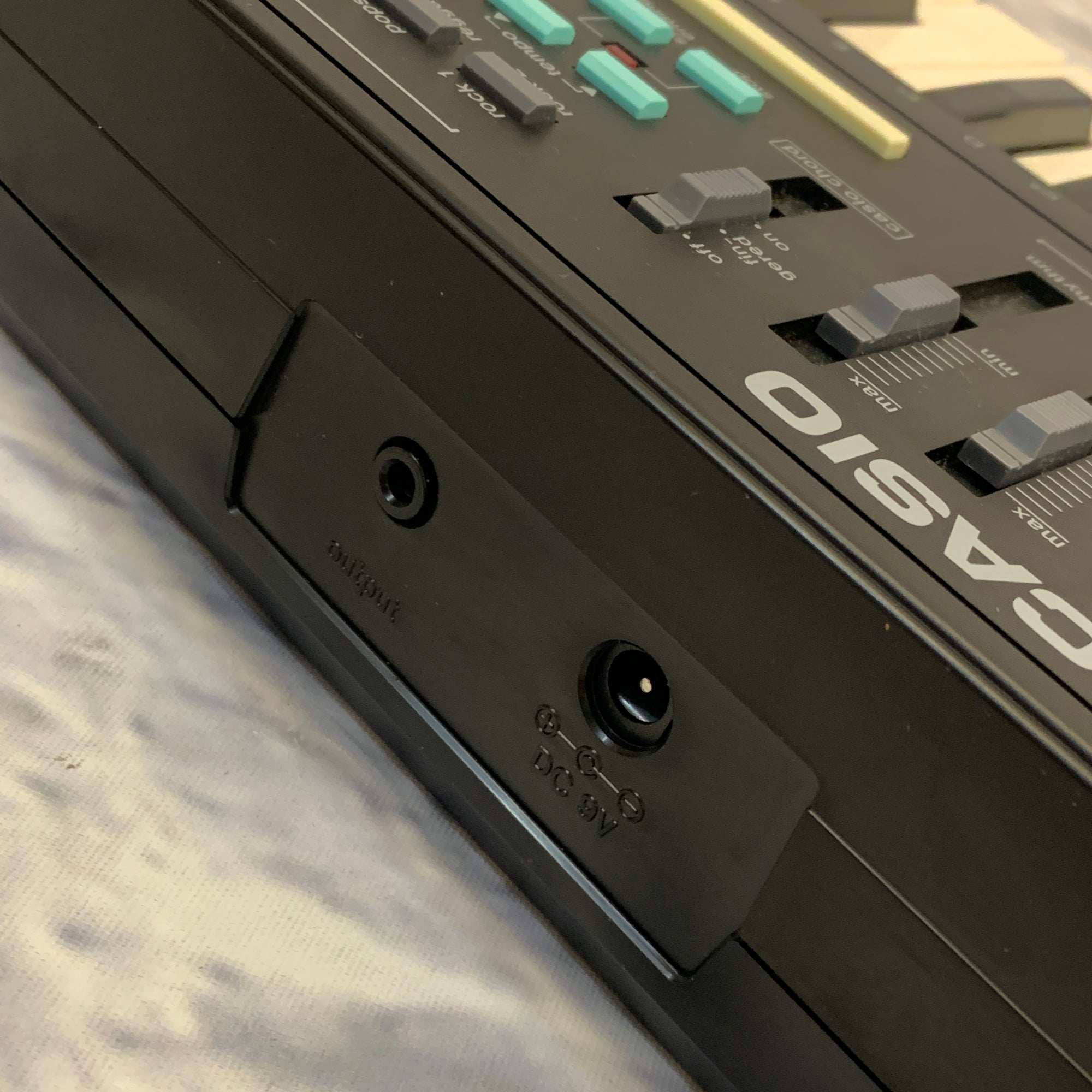 Casio Casiotone MT-220 Digital Synth - Evolution Music