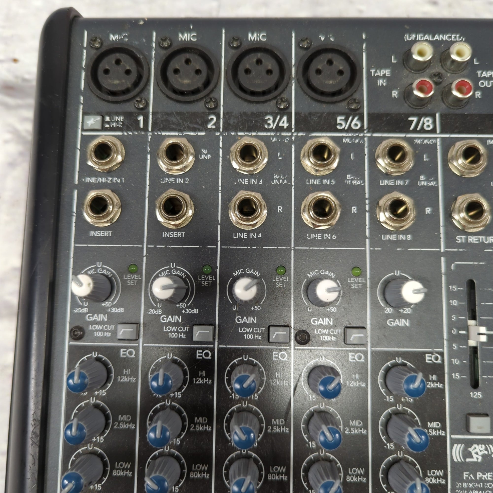 Mackie ProFX 8 Mixer with Effects - Evolution Music