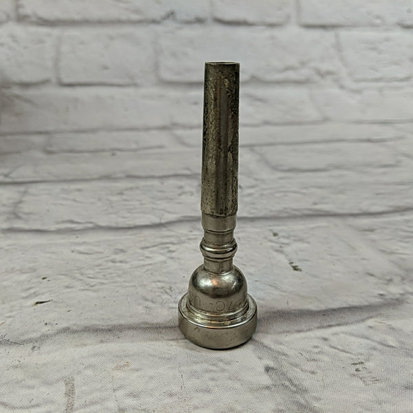 King Student Model 601 Bb Trumpet with Case - Evolution Music