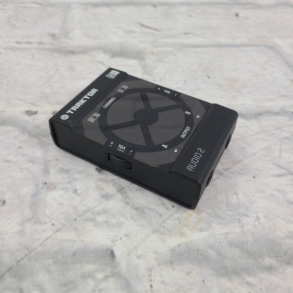 Native Instruments Traktor Audio 2 DJ Interface - Evolution Music