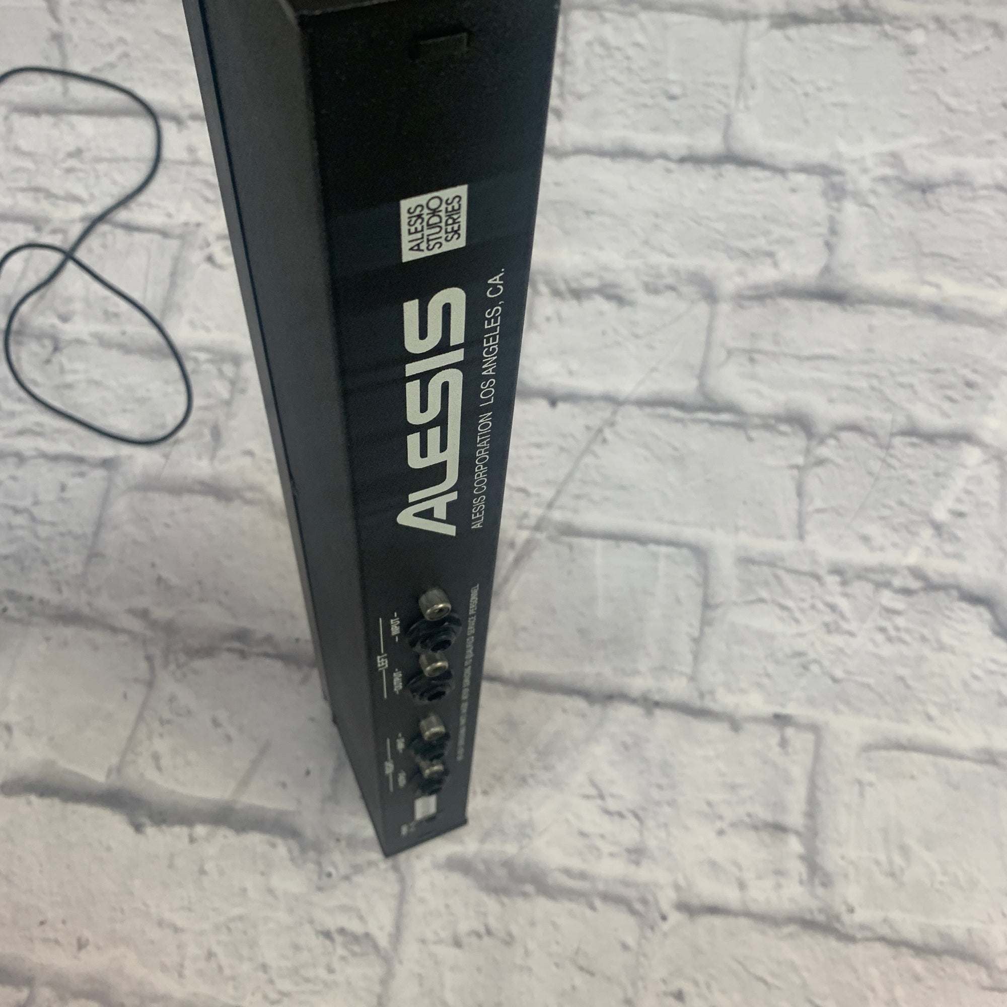 Alesis M-EQ230 Studio Dual Rack Equalizer - Evolution Music