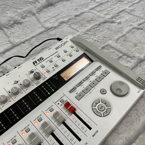 Zoom R16 Recorder : Interface : Controller USB 8-Input Audio Interface ...