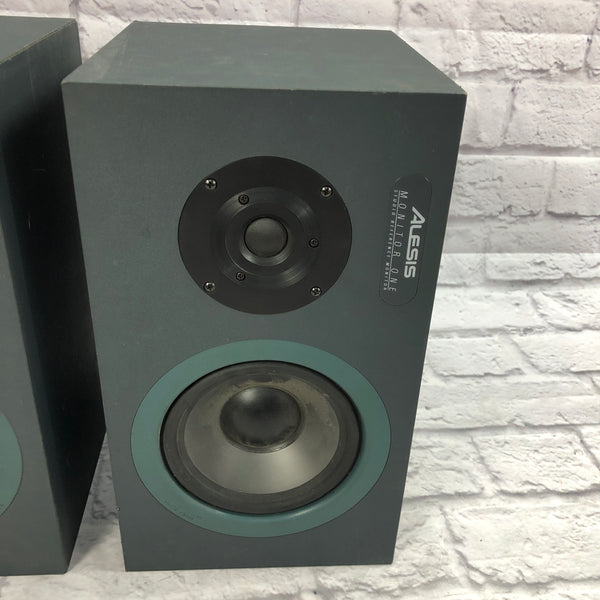 Alesis Monitor One Passive Studio Monitor Pair - Evolution Music