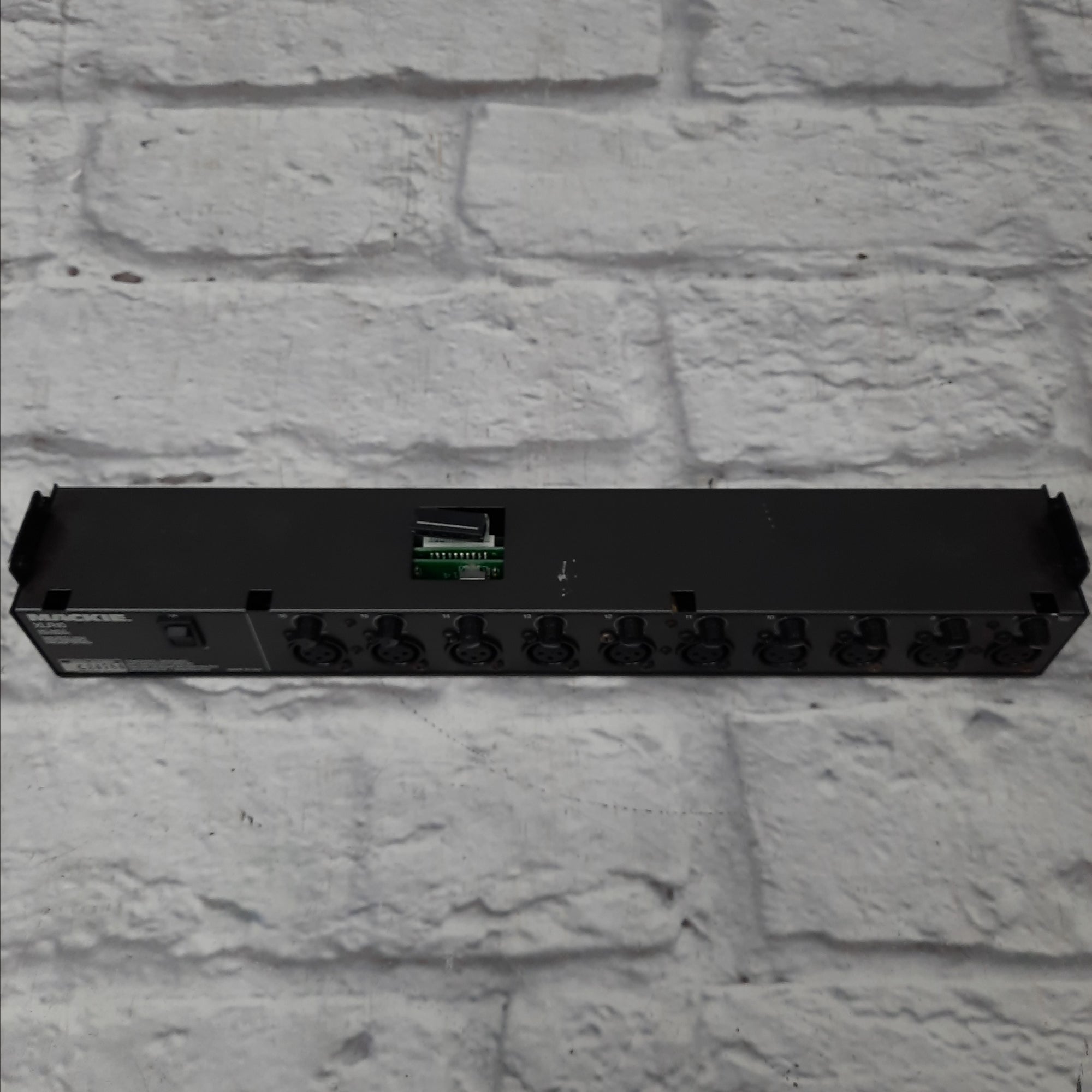 Mackie XLR10 Mic Input Expander - Evolution Music